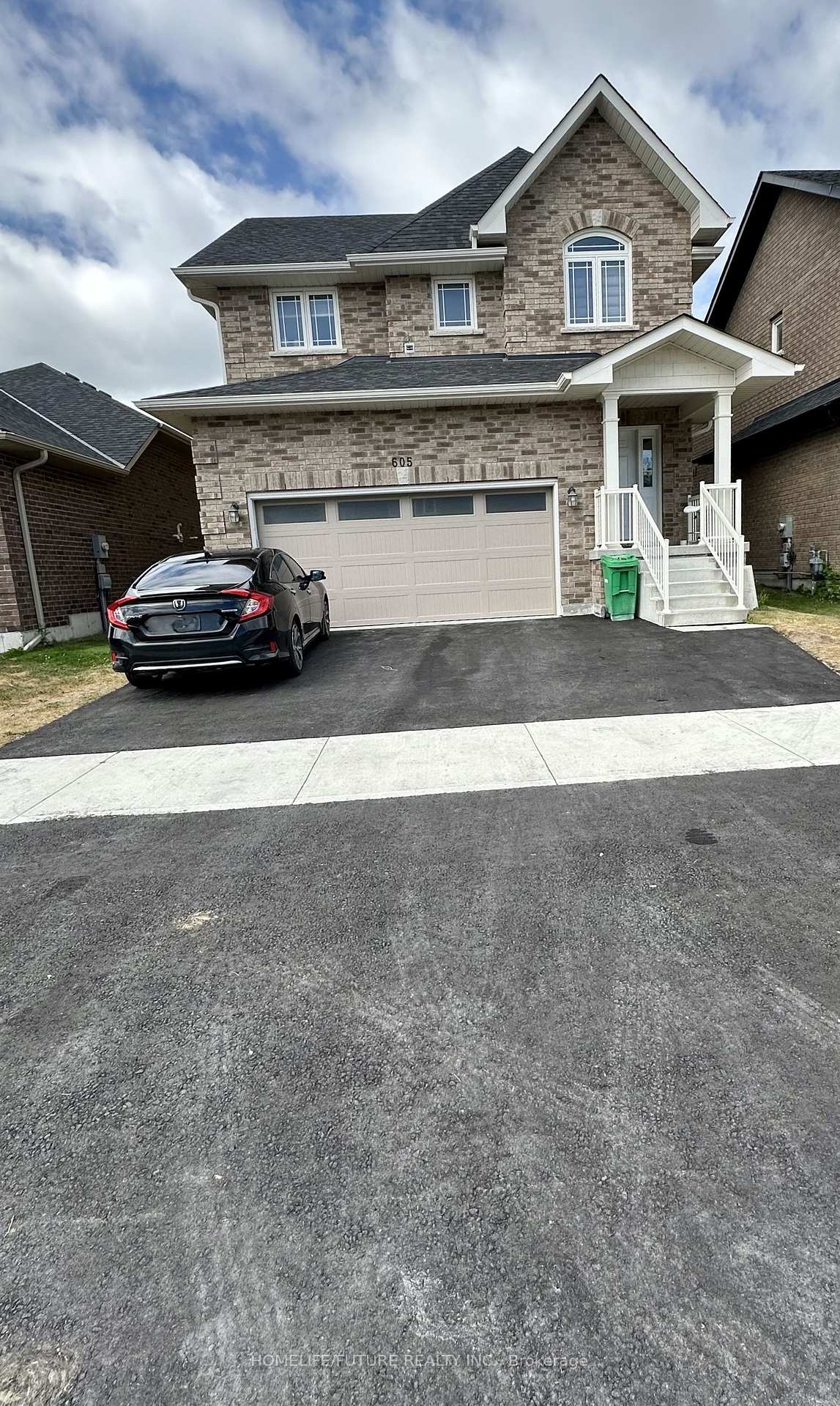 605 Lemay Grove, Peterborough, ON K9J 7P4