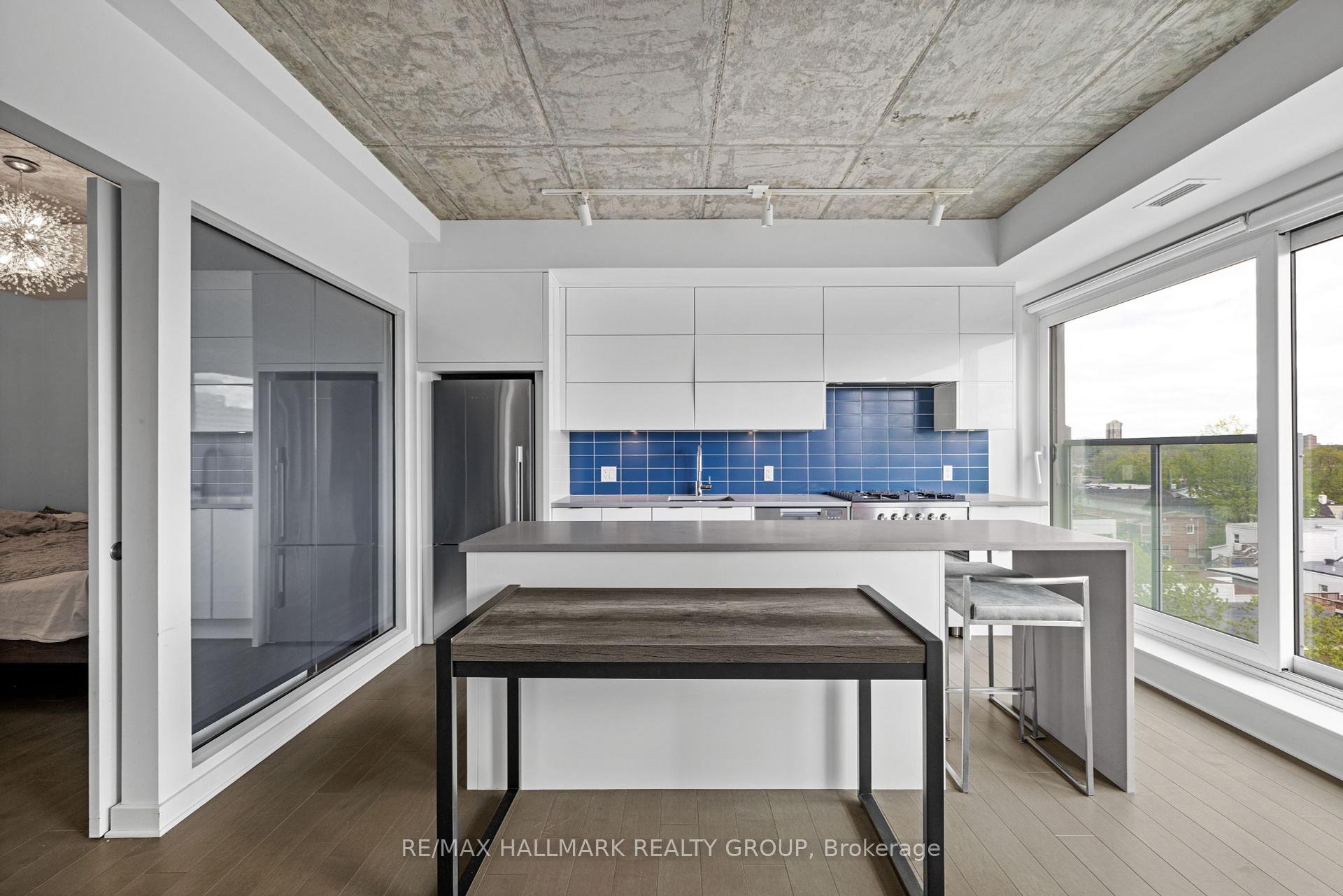 607 - 135 Barrette Street, Vanier and Kingsview Park, ON K1L 7Z9