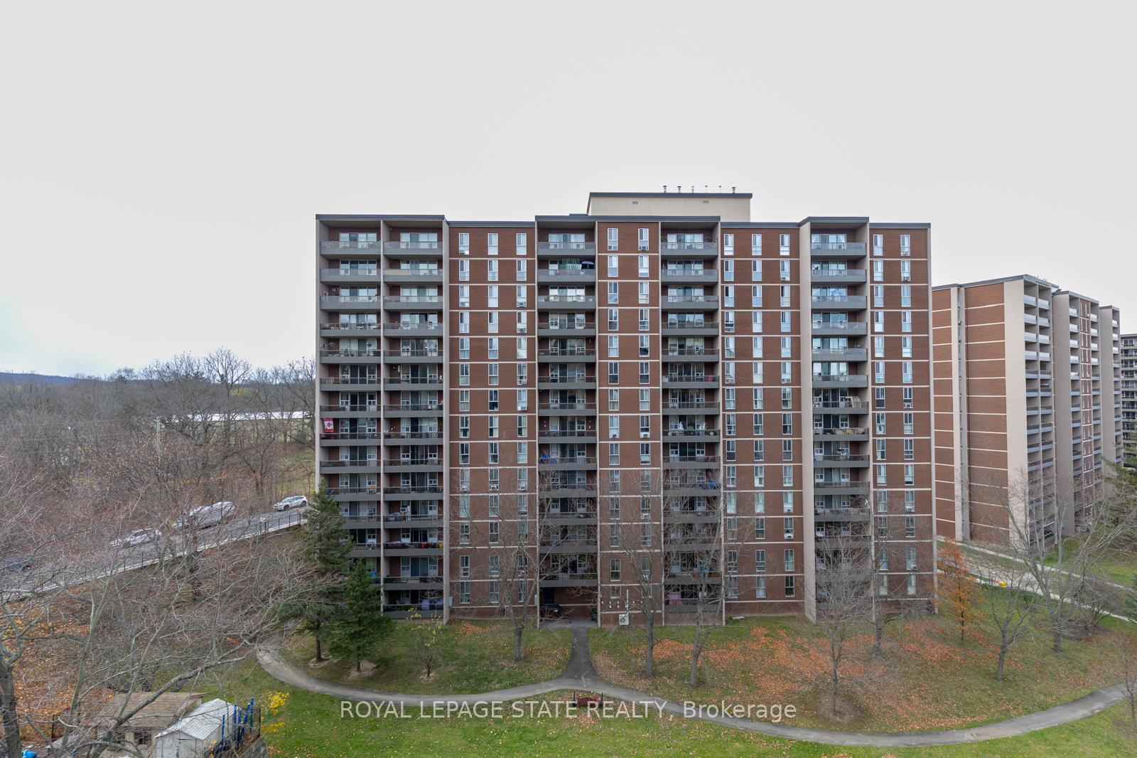 607 - 1950 Main Street W, Hamilton, ON L8S 4M9