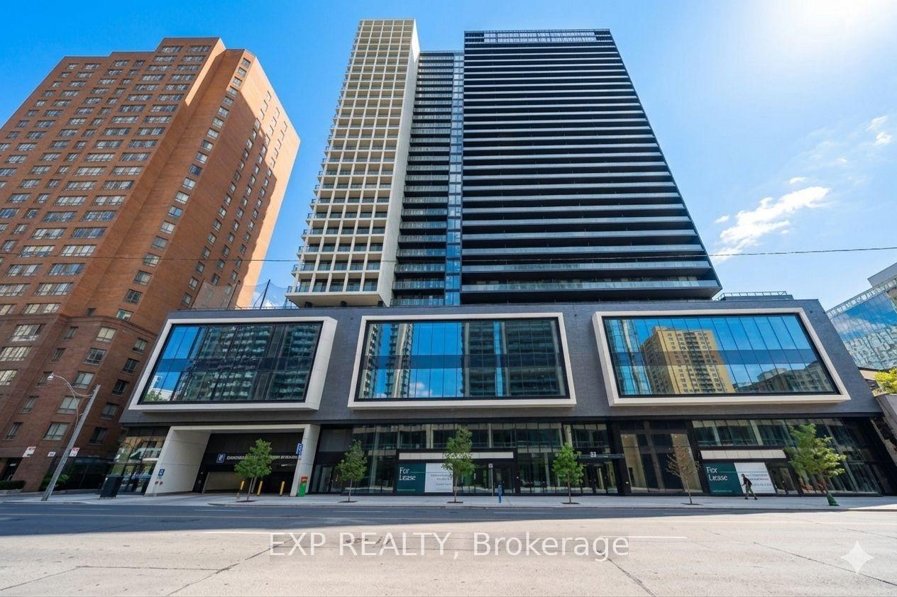 Toronto Real Estate MLS® Listings & Houses For Sale