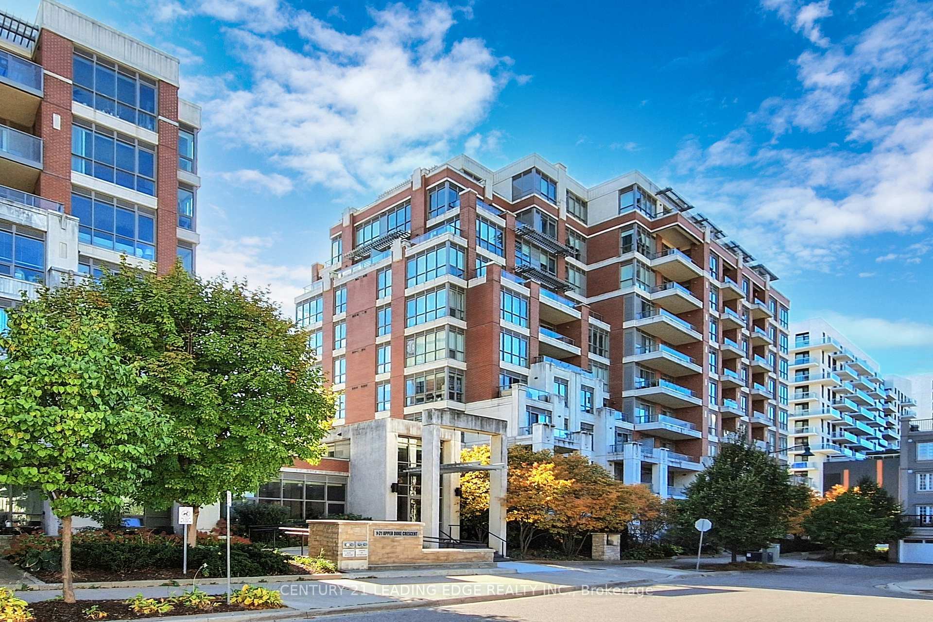 607A - 1 Upper Duke Crescent, Markham, ON L6G 0B6