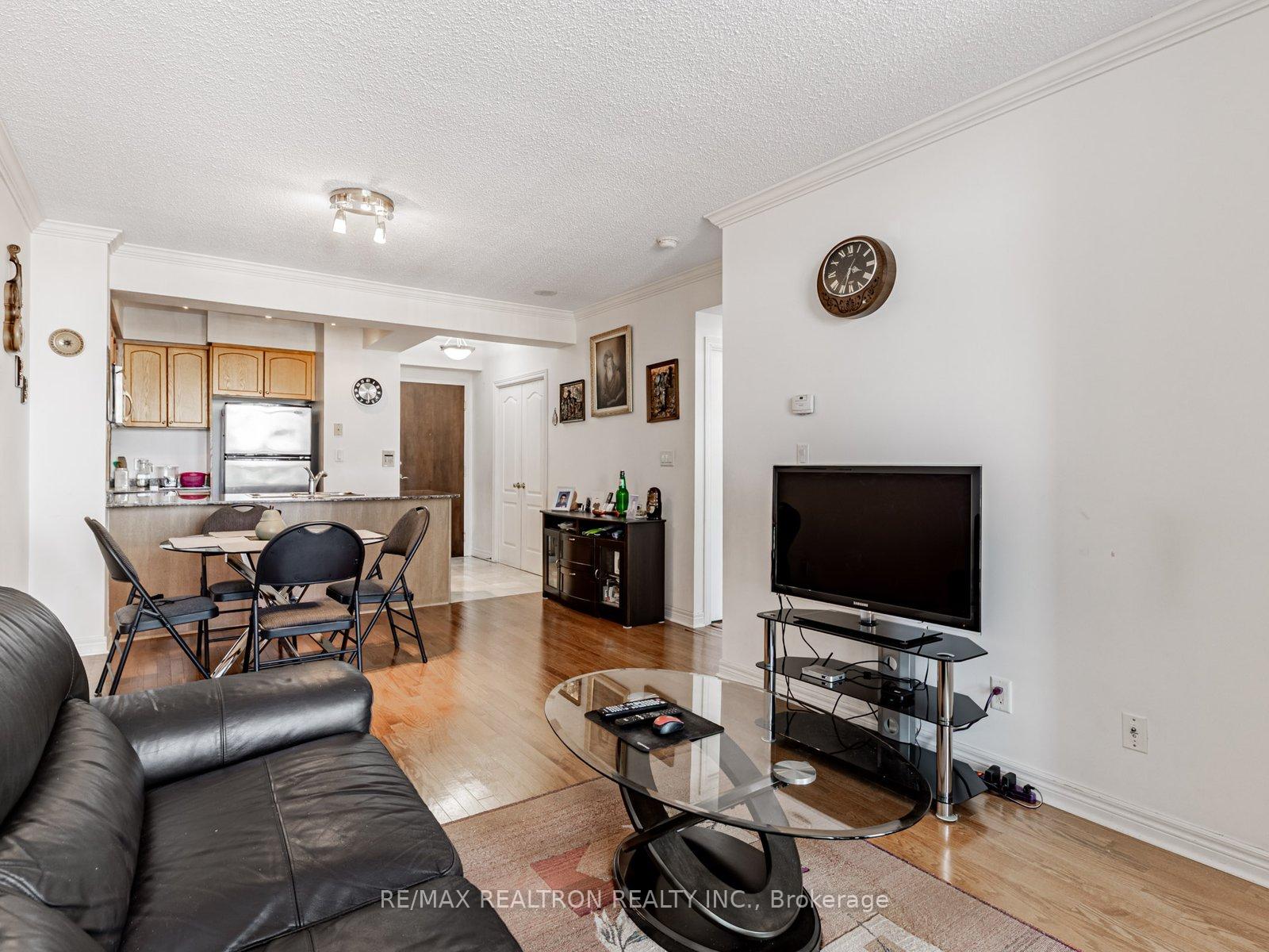 608 - 100 Promenade Circle, Vaughan, ON L4J 7W7
