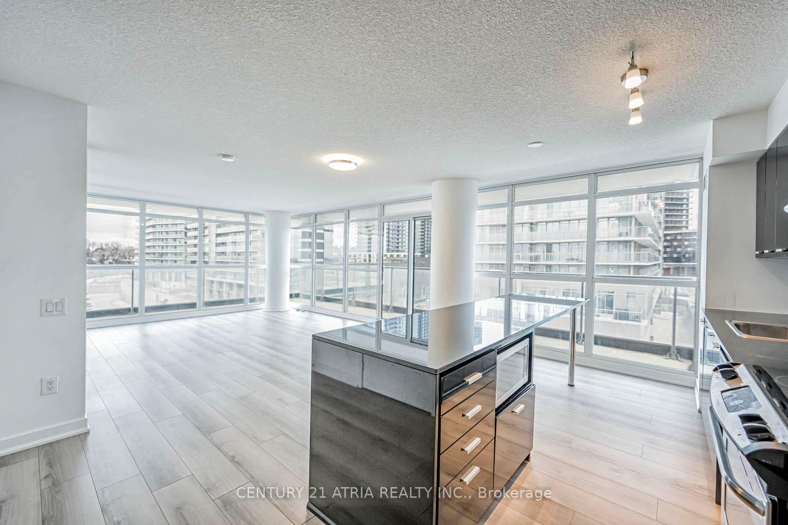 608 - 19 Singer Court, Toronto, ON M2K 0B2