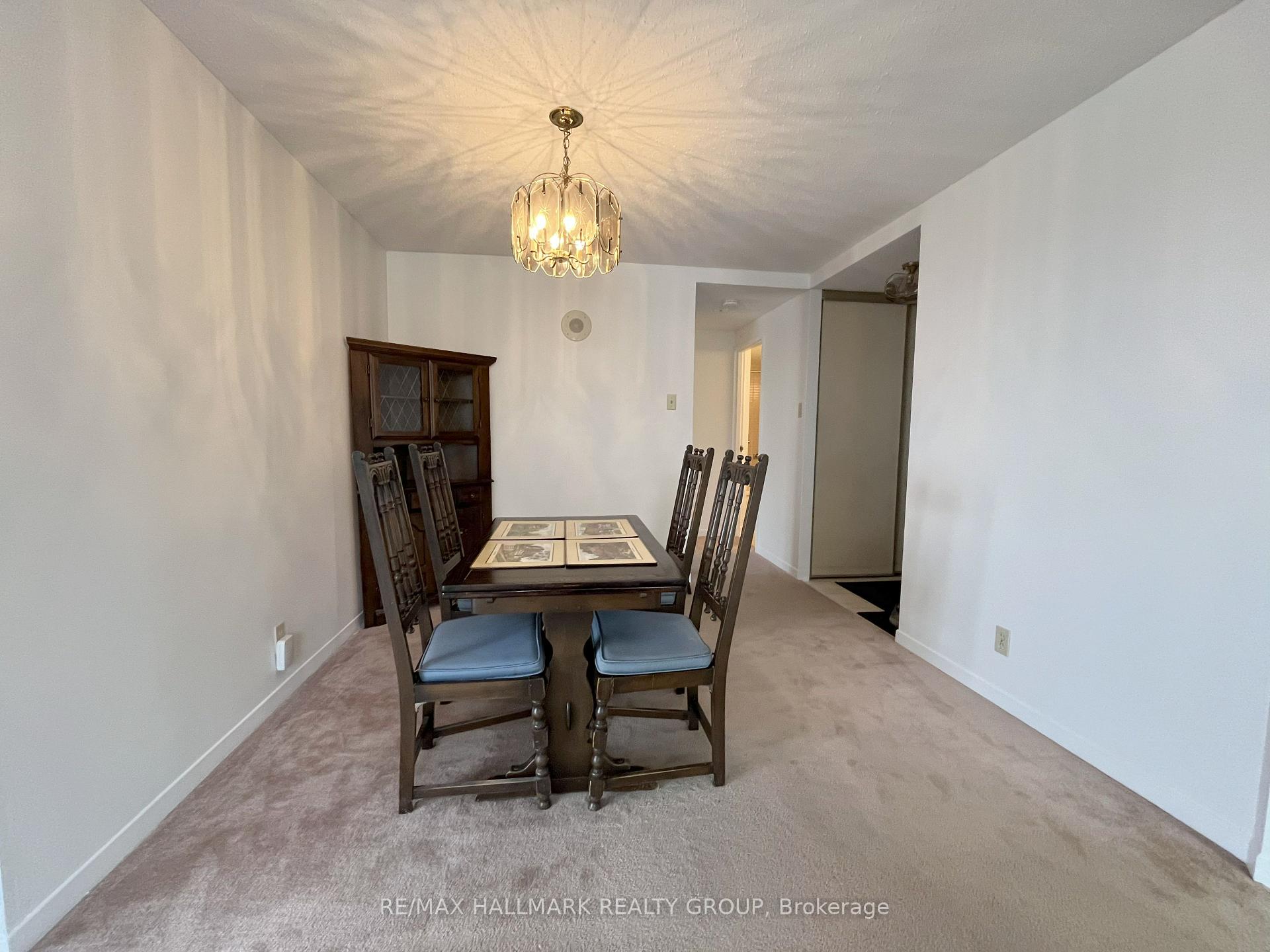608 - 80 Sandcastle Drive, South of Baseline to Knoxdale, ON K2H 9E7