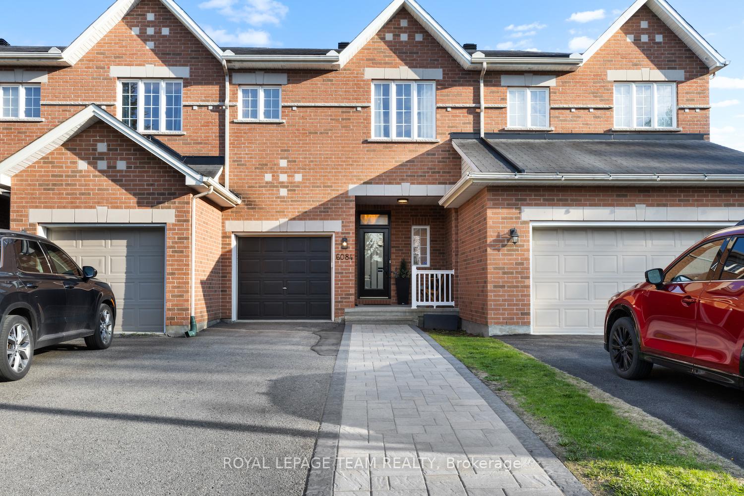 6084 North Bluff Drive, Blossom Park - Airport and Area, ON K1V 2L3