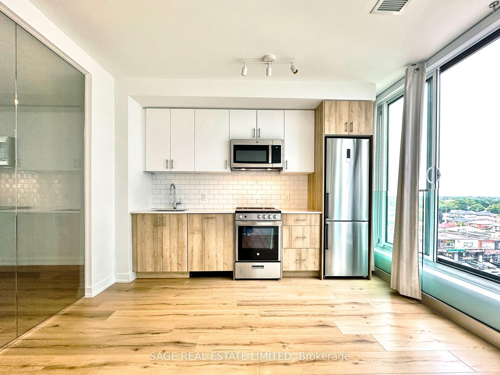 609 - 1195 The Queensway, Toronto, ON M8Z 1R6