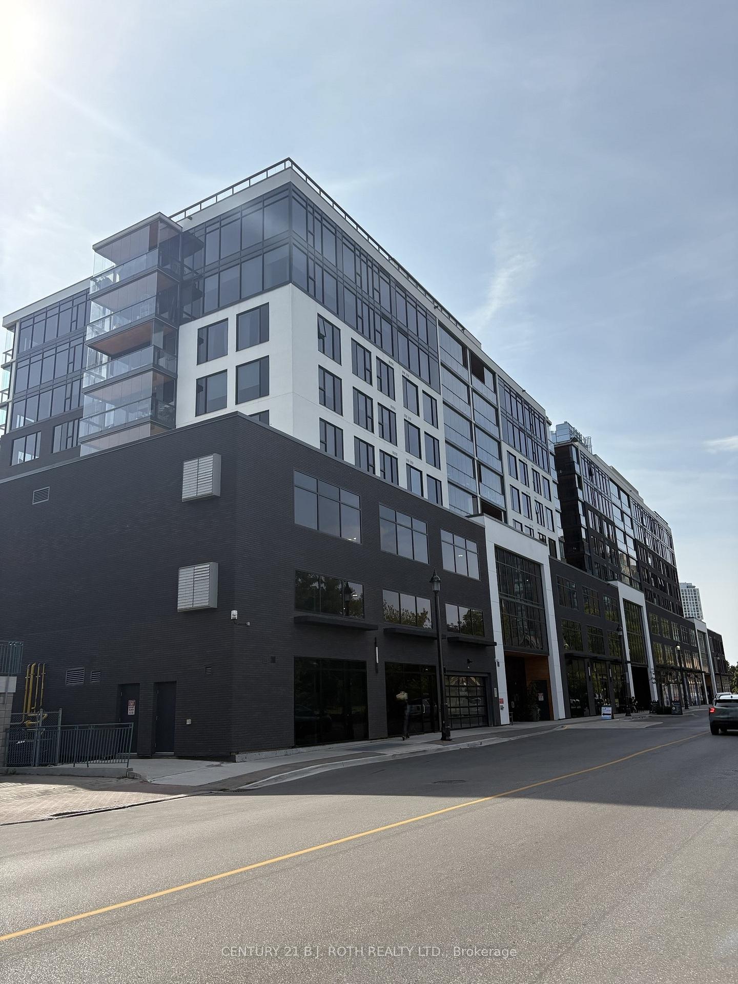 609 - 185 Dunlop Street, Barrie, ON L4M 1B2