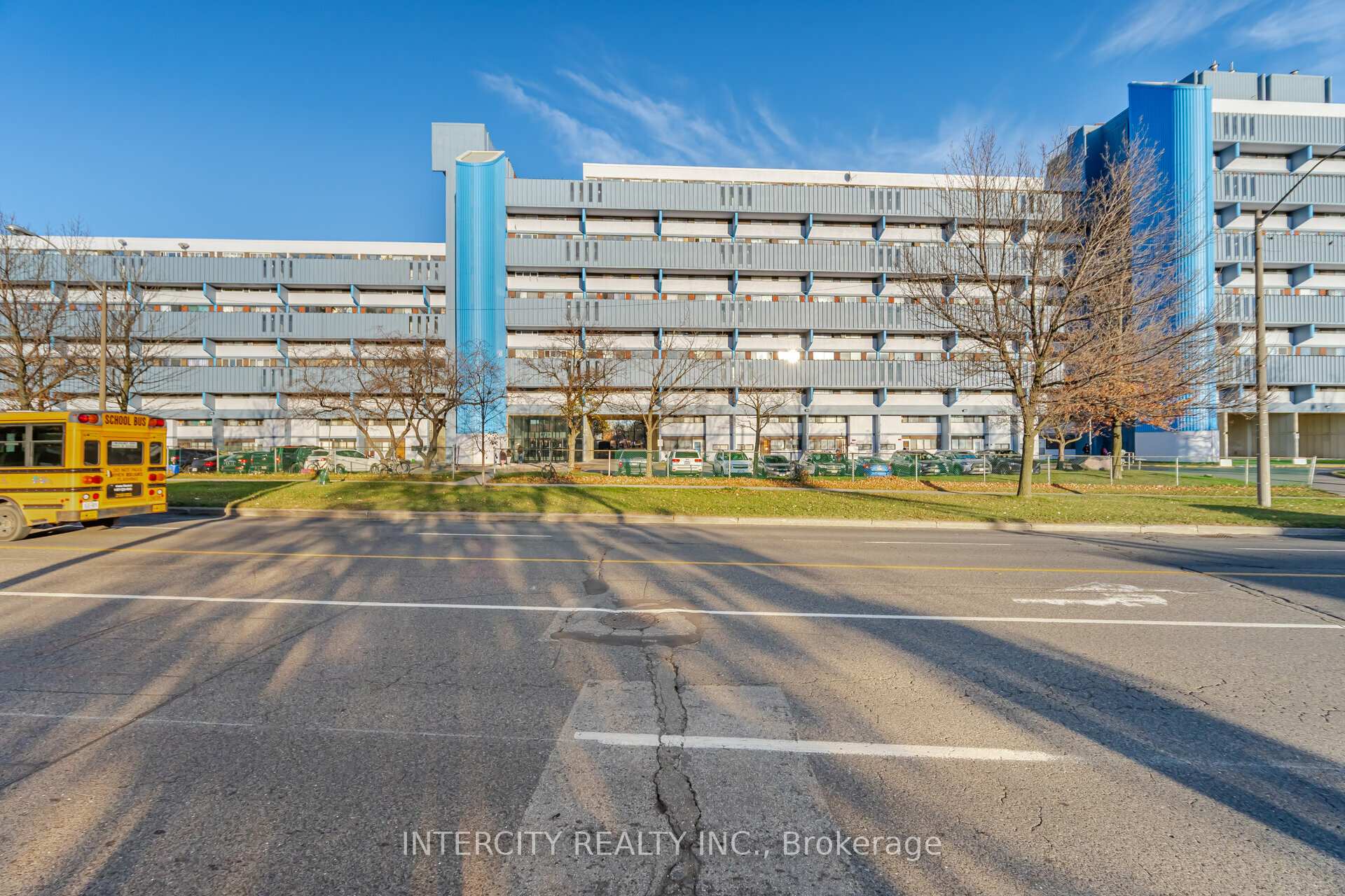 609 - 4673 Jane Street, Toronto, ON M3N 2L1