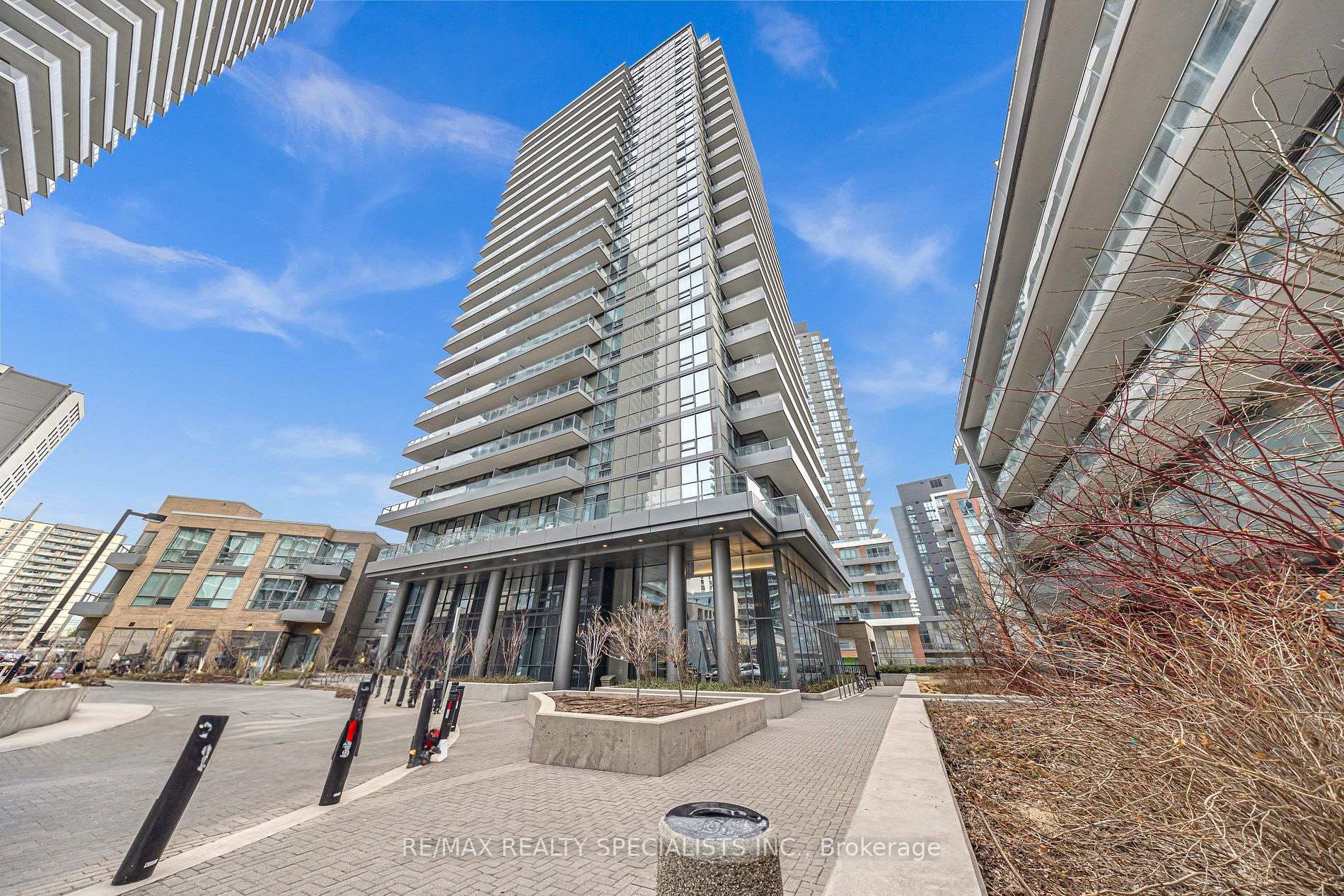 609 - 50 Forest Manor Road, Toronto, ON M2J 0E3