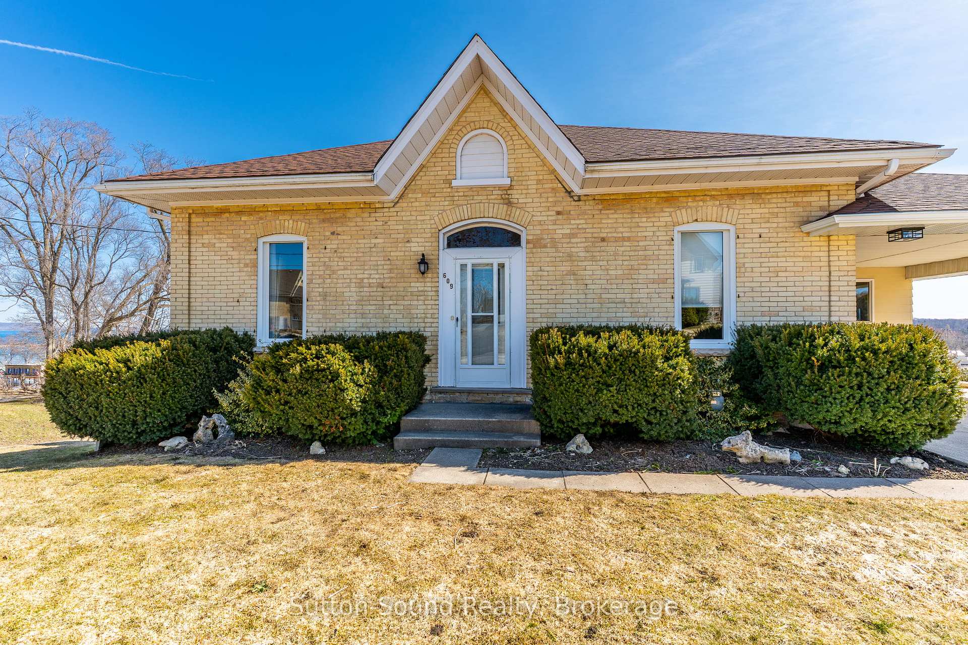 609 Gould Street, South Bruce Peninsula, ON N0H 2T0