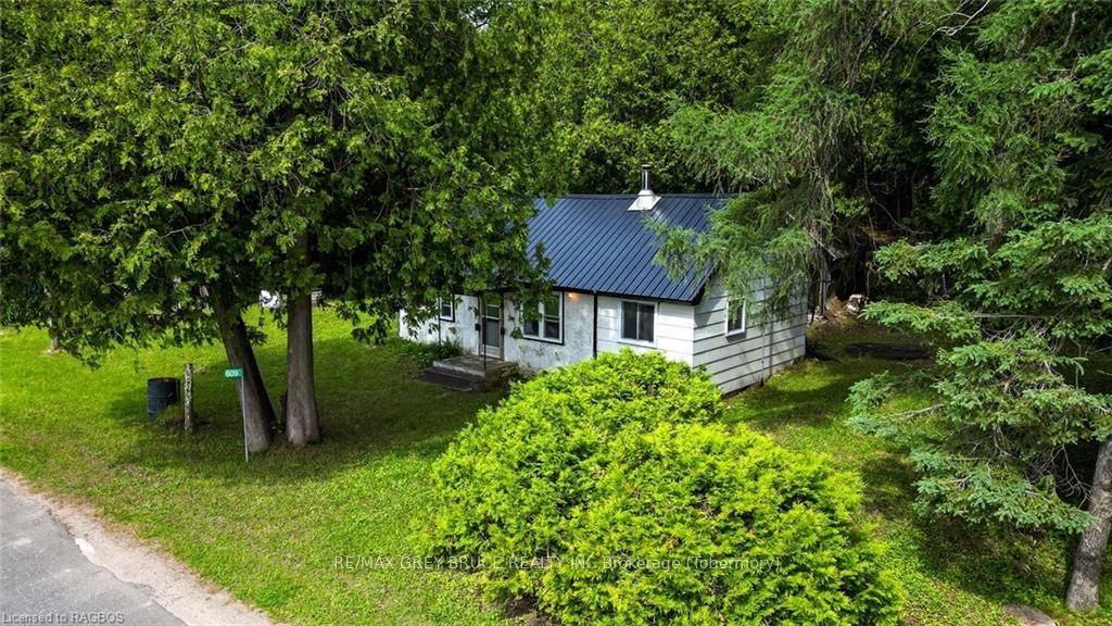 609 STOKES BAY Road, Northern Bruce Peninsula, ON N0H 2M0