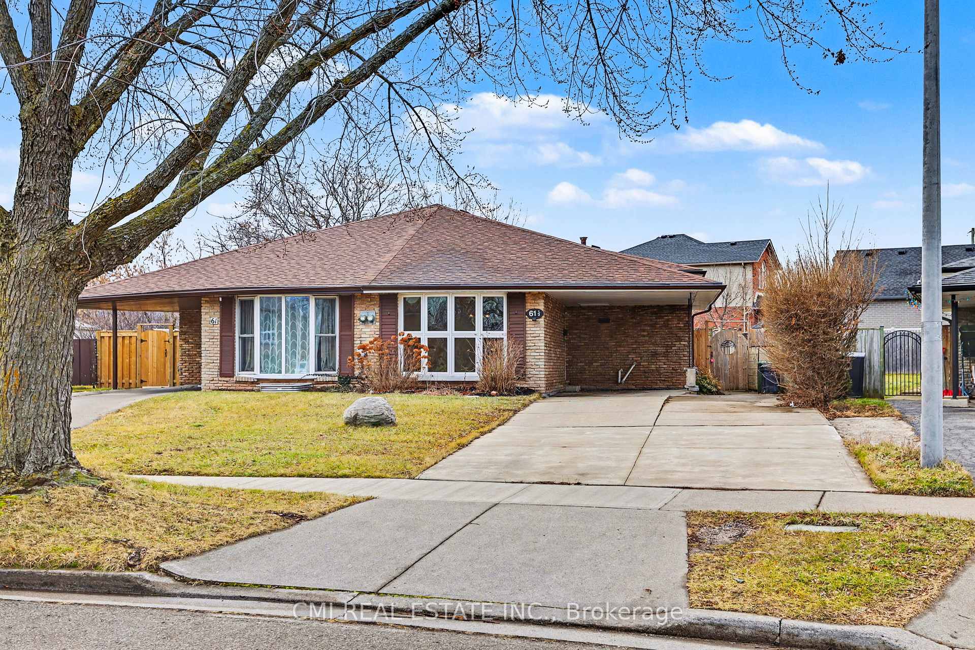 61 1/2 Eastbury Drive, Hamilton, ON L8E 2V8
