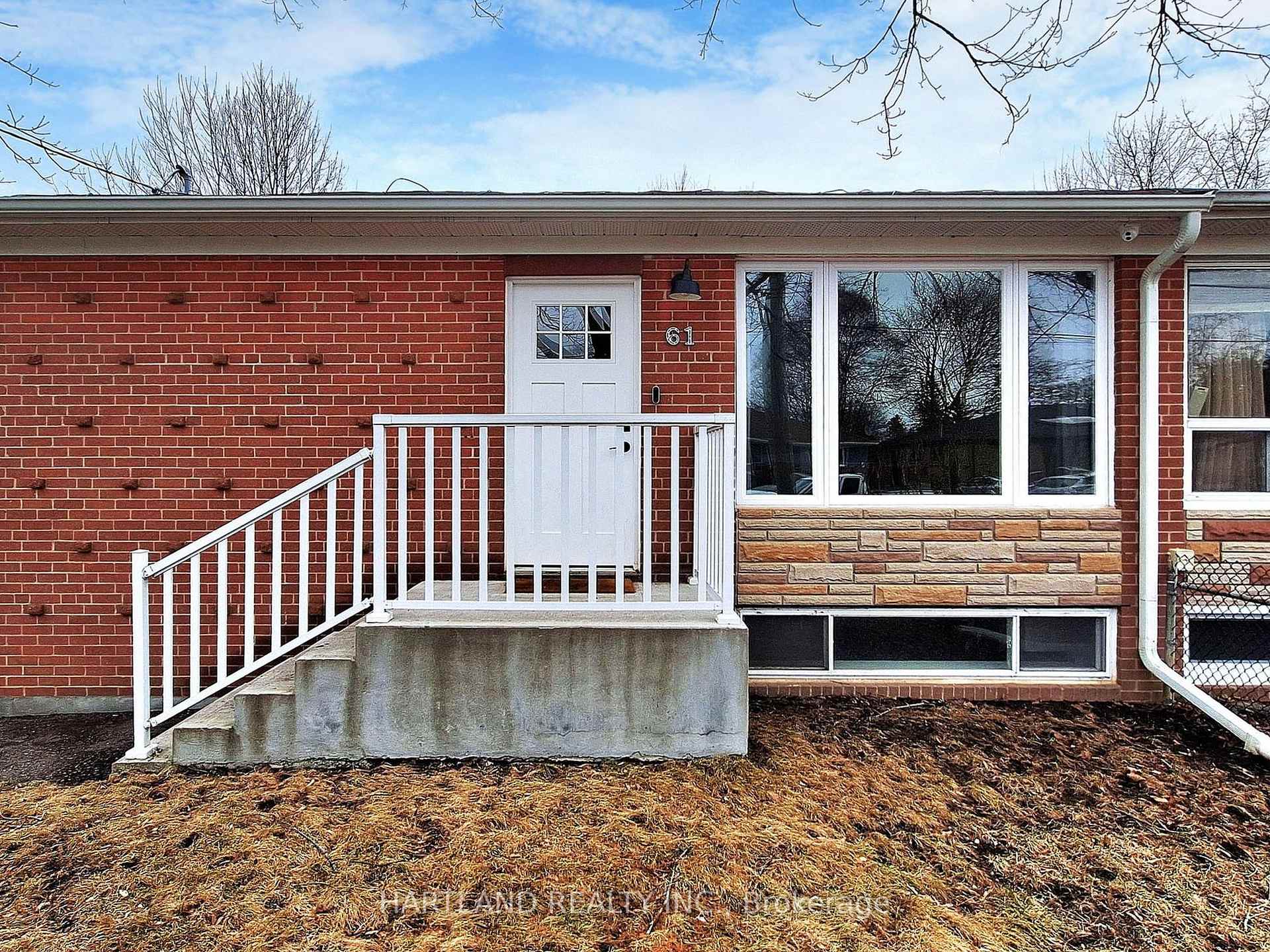 61 Davis Road, Aurora, ON L4G 2B4