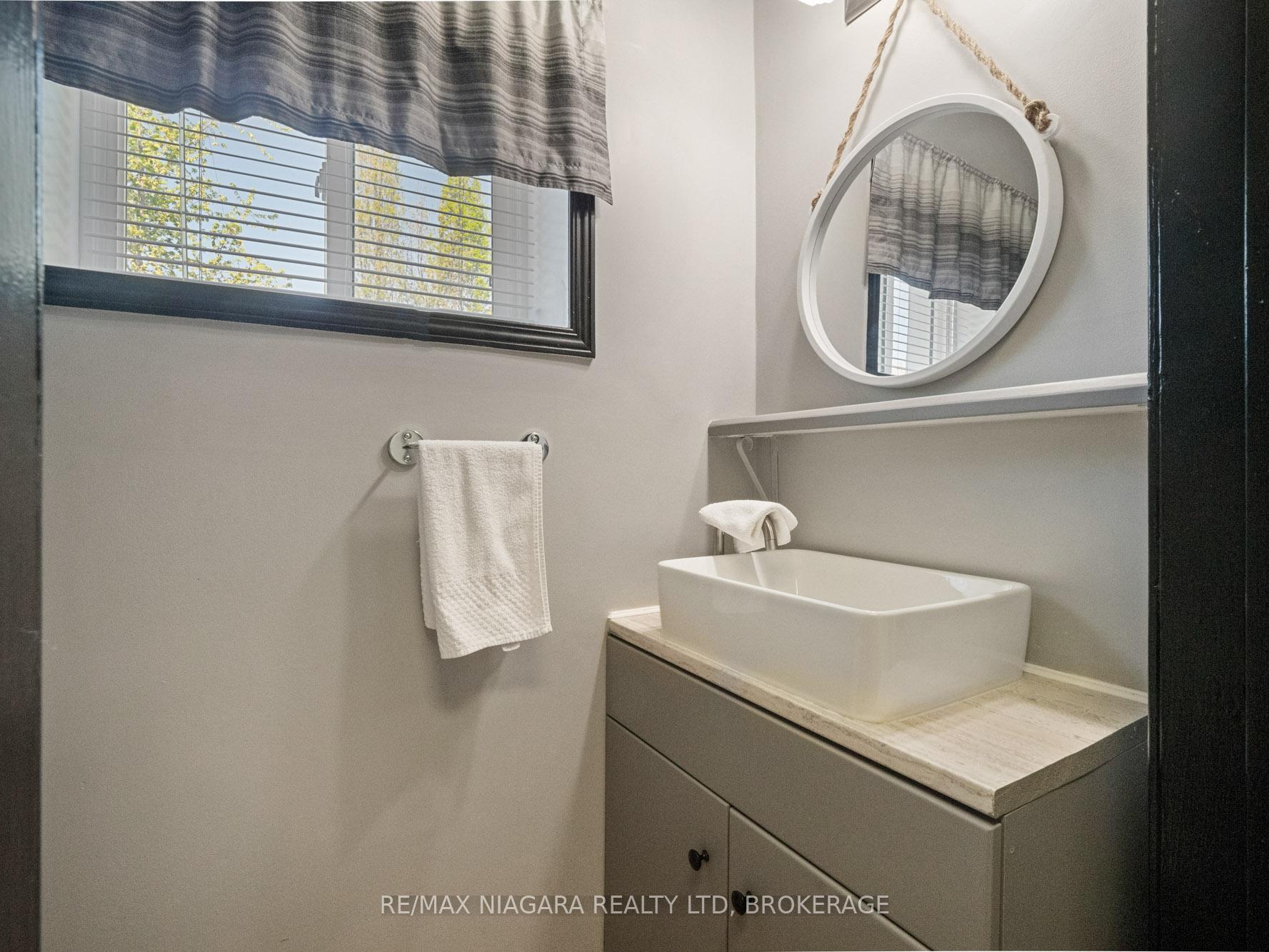 61 Queen Street, Fort Erie, ON L2A 1T7