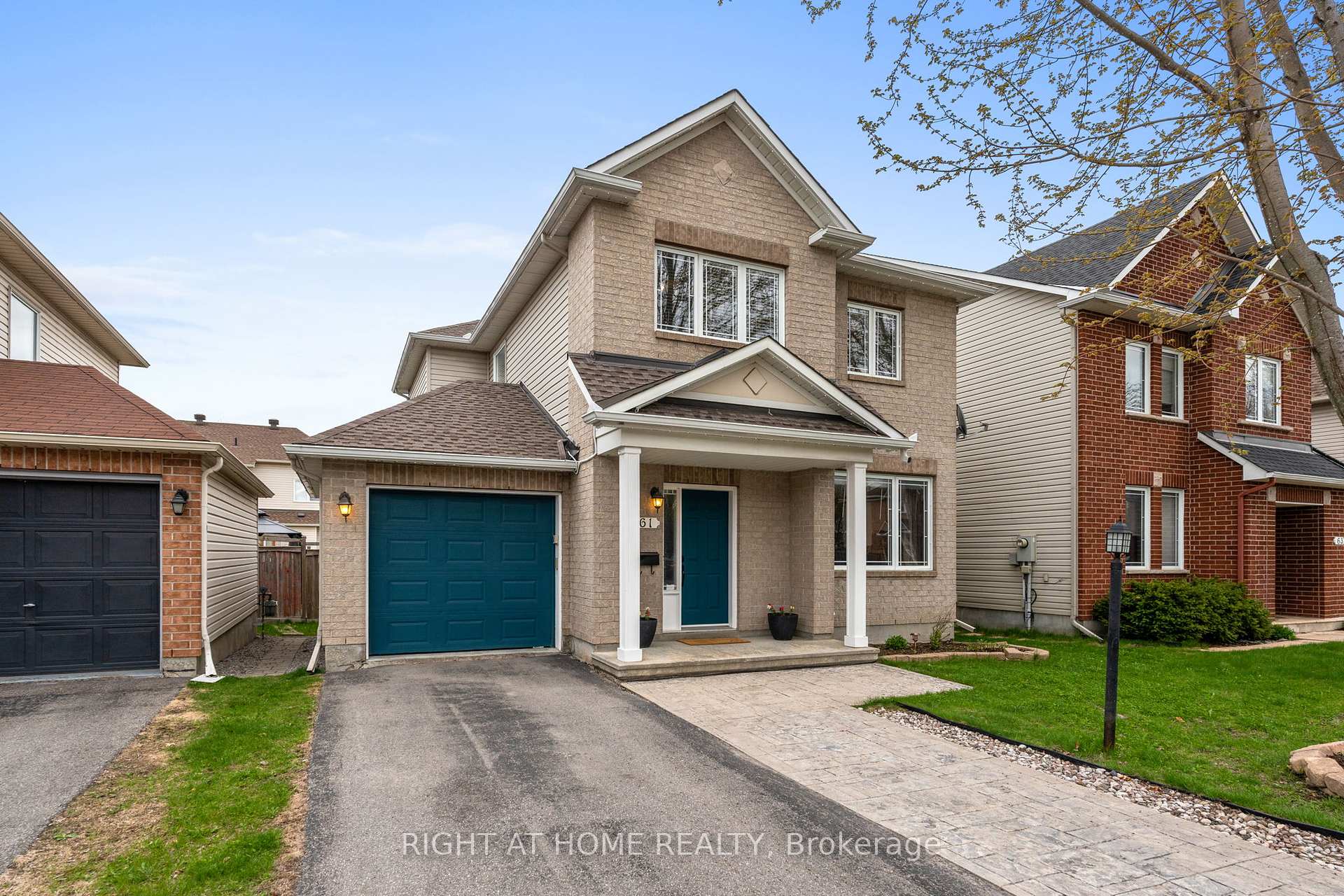61 Sunvale Way, Barrhaven, ON K2G 6X7