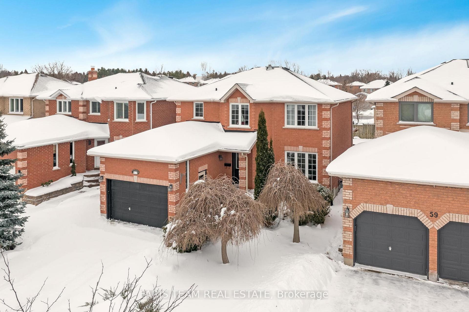 61 Taylor Drive, Barrie, ON L4N 8K5