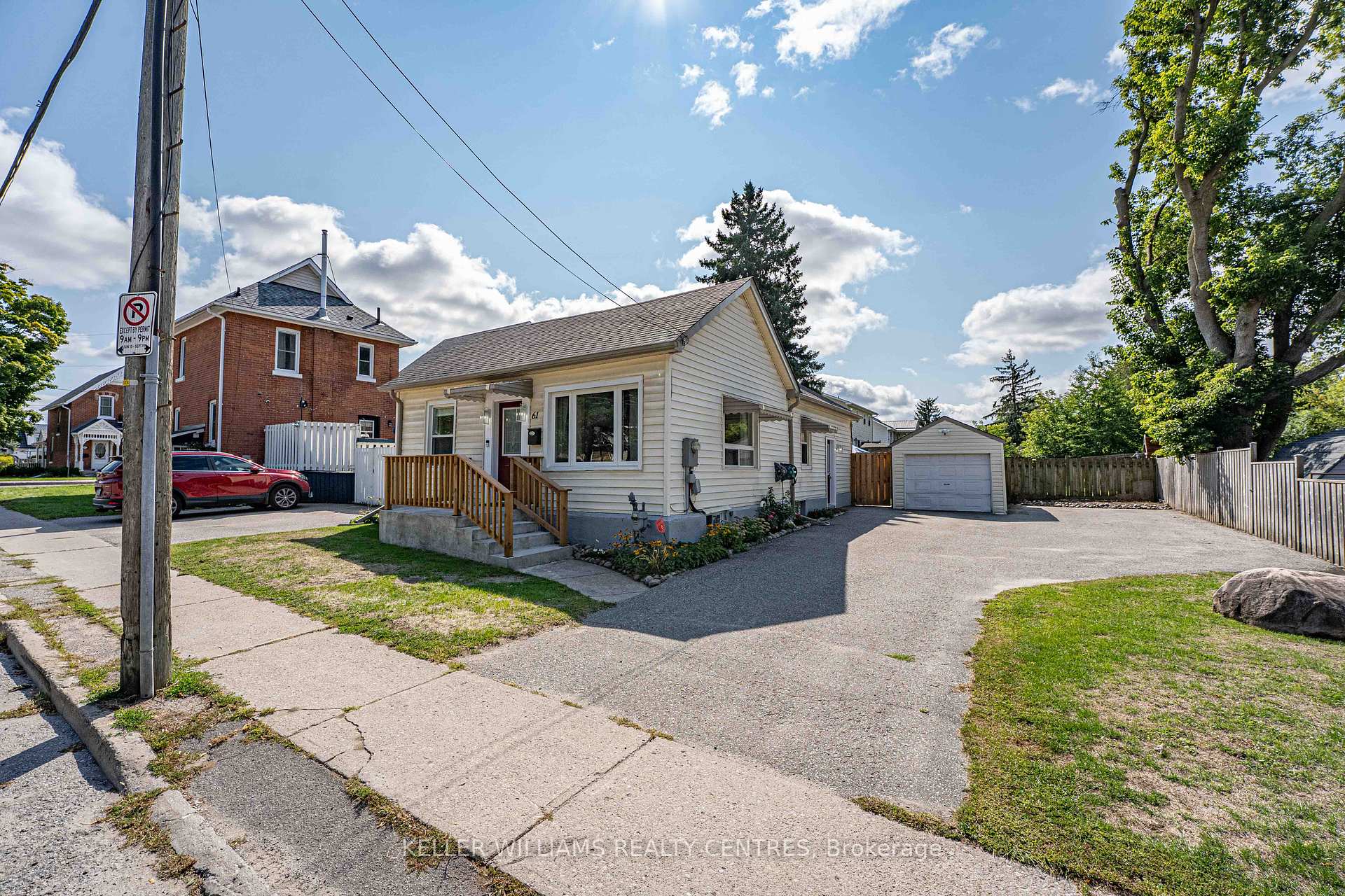 61 Victoria Street, Barrie, ON L4N 2H8