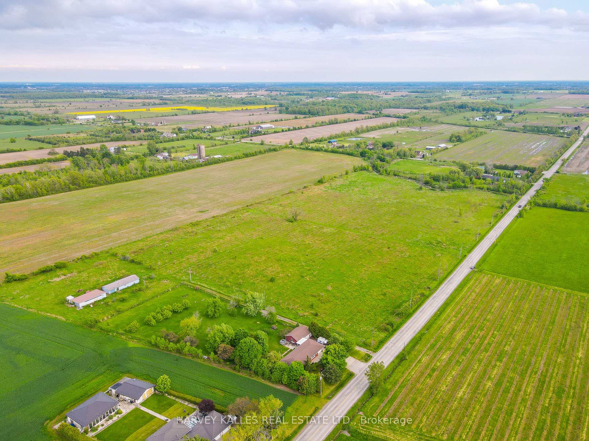 610 Eleventh Road E, Hamilton, ON L8J 2X6