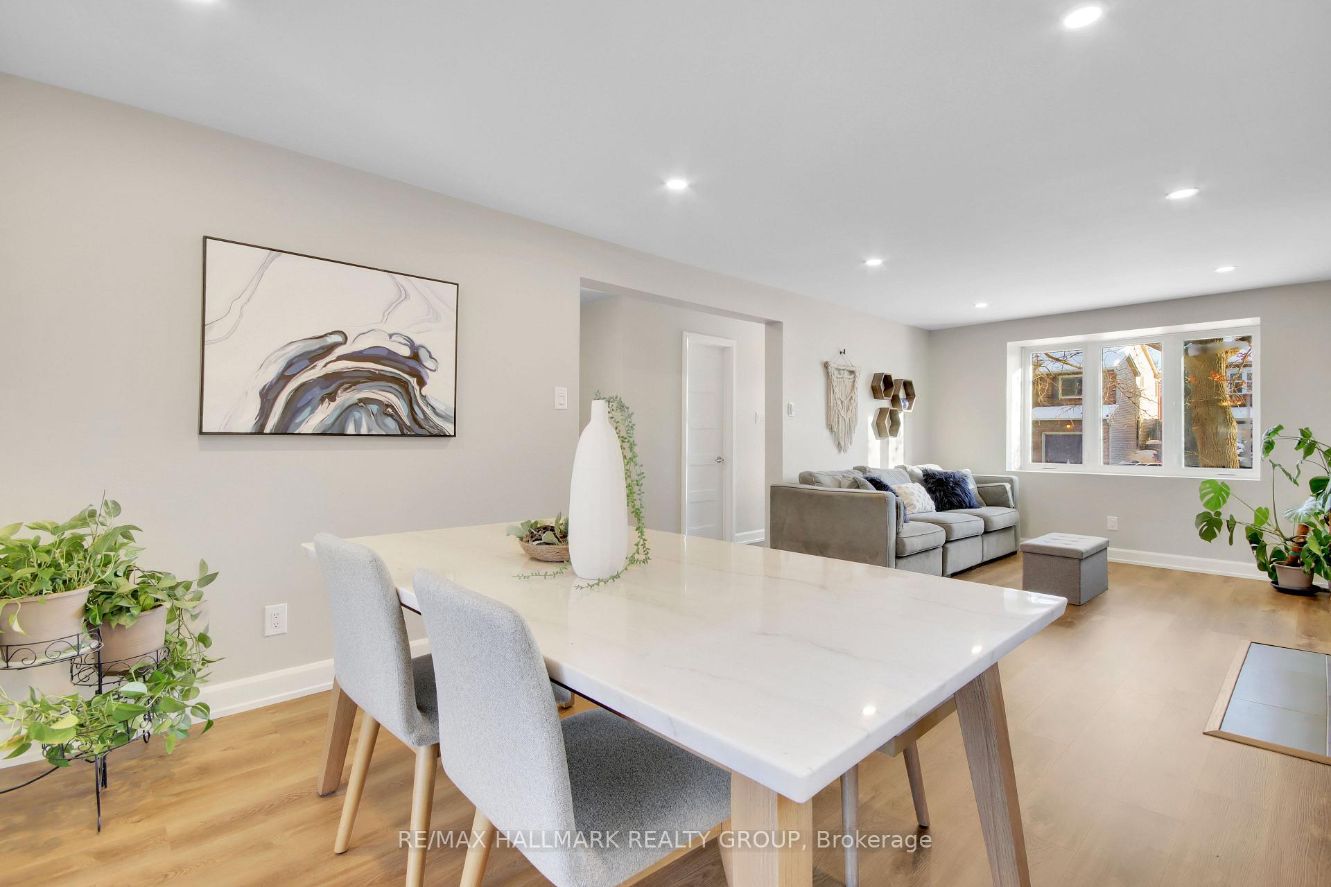 6103 Valley Field Crescent, Orleans - Convent Glen and Area, ON K1C 5P6