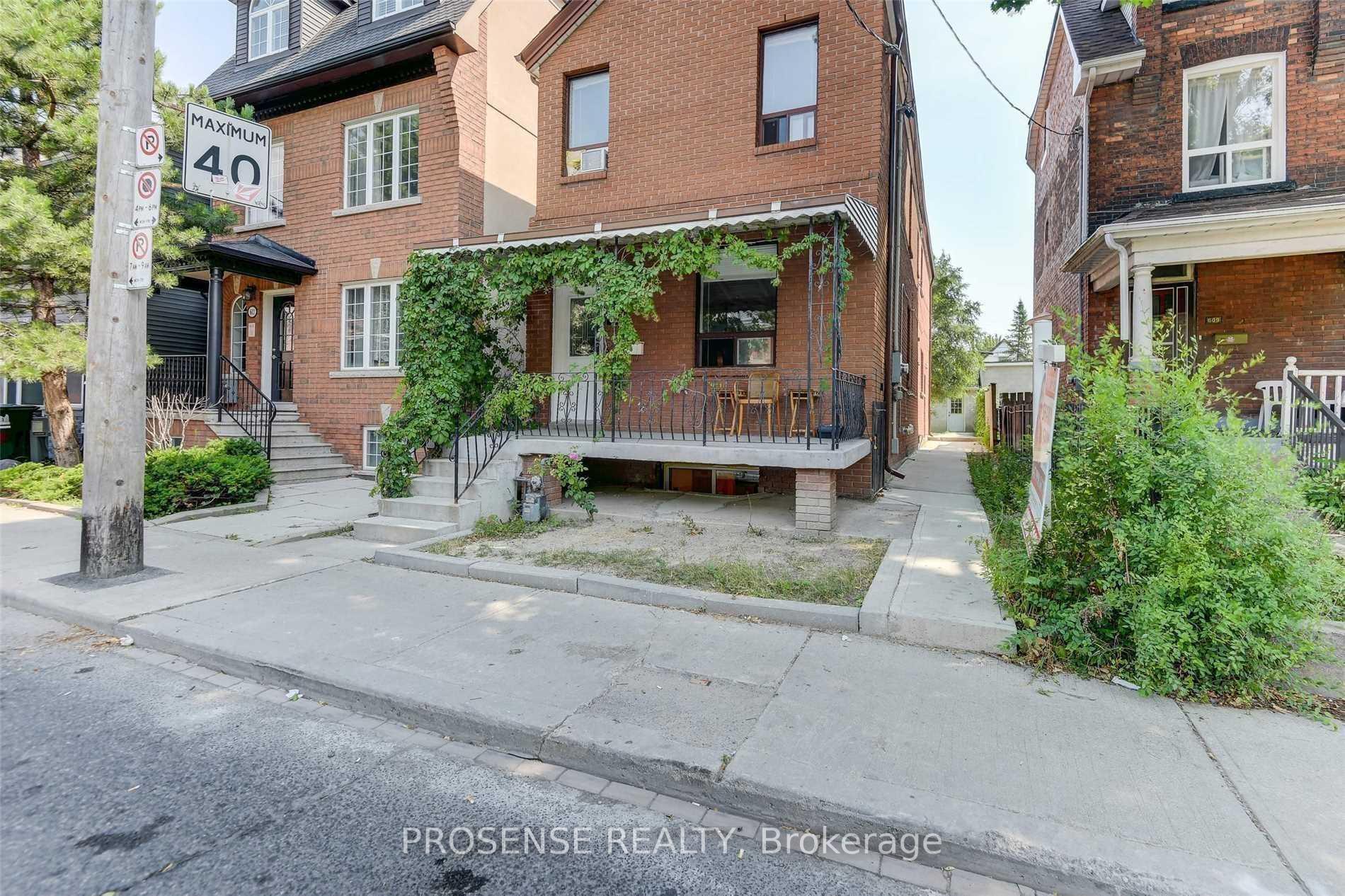 611 Ossington (Basement) Avenue E, Toronto, ON M6G 3T6