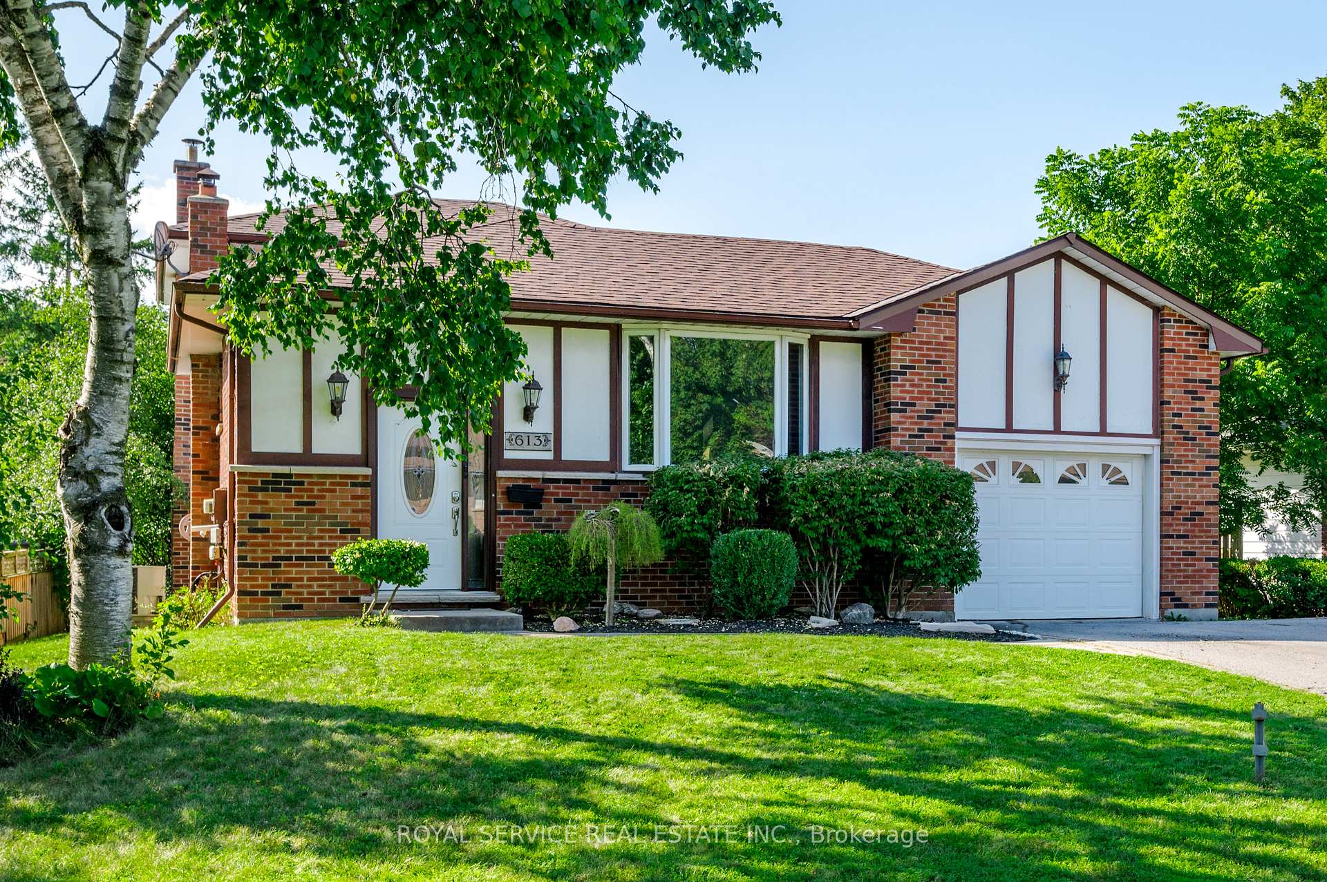 613 Christopher Road, Peterborough, ON K9J 1H5