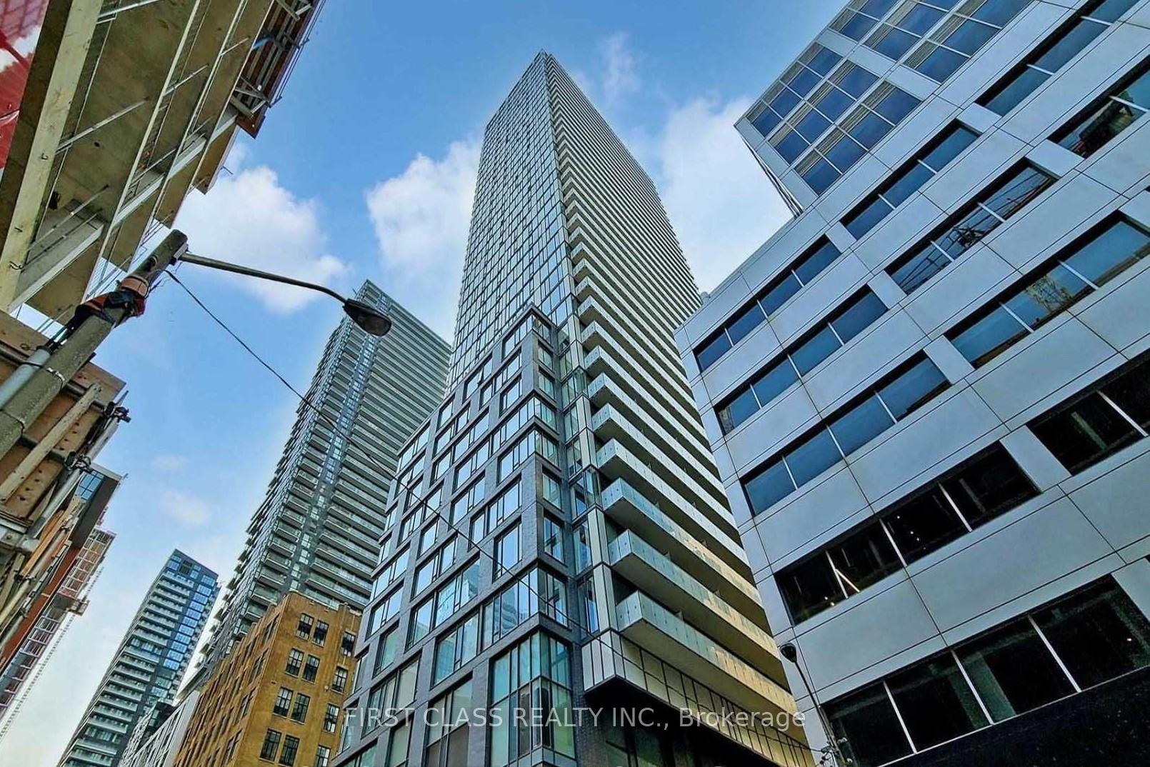 617 - 101 Peter Street, Toronto, ON M5V 0G6