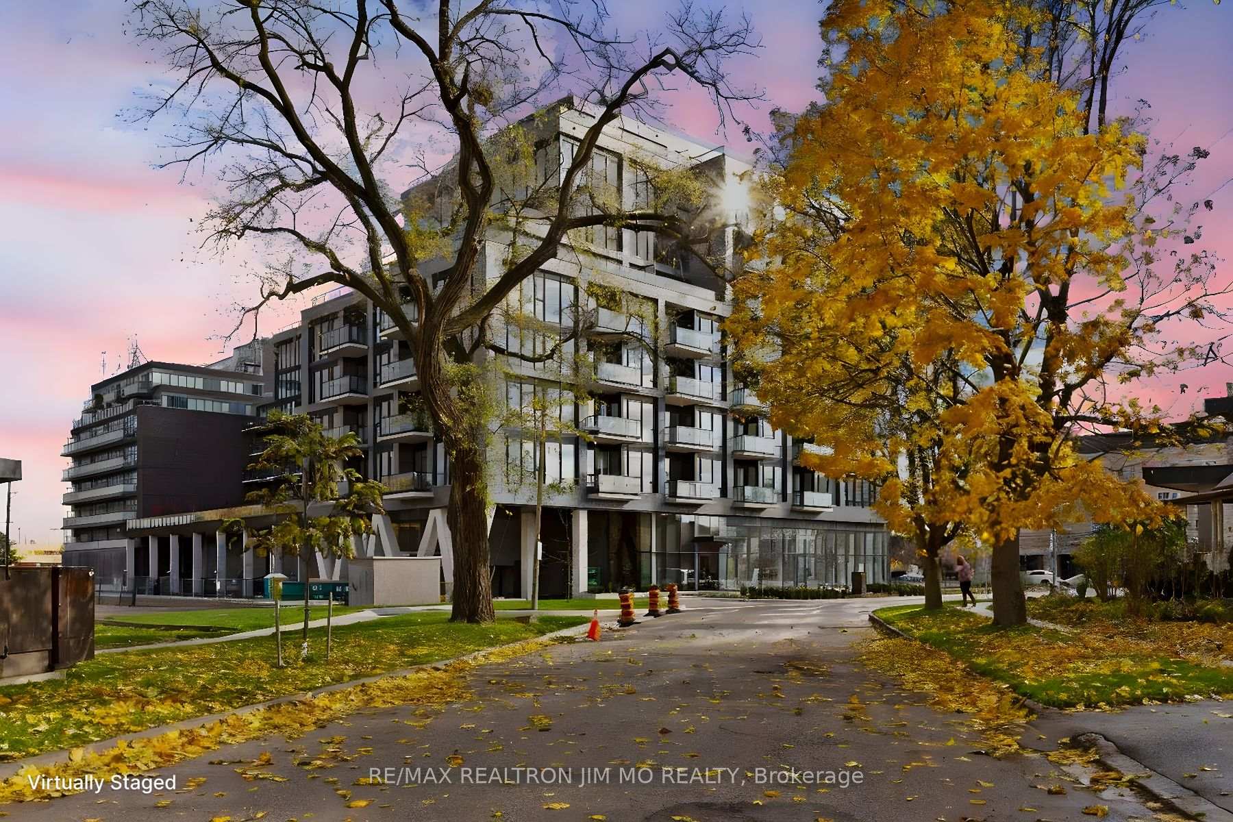 617 - 7 Smith Crescent, Toronto, ON M8Z 1N5