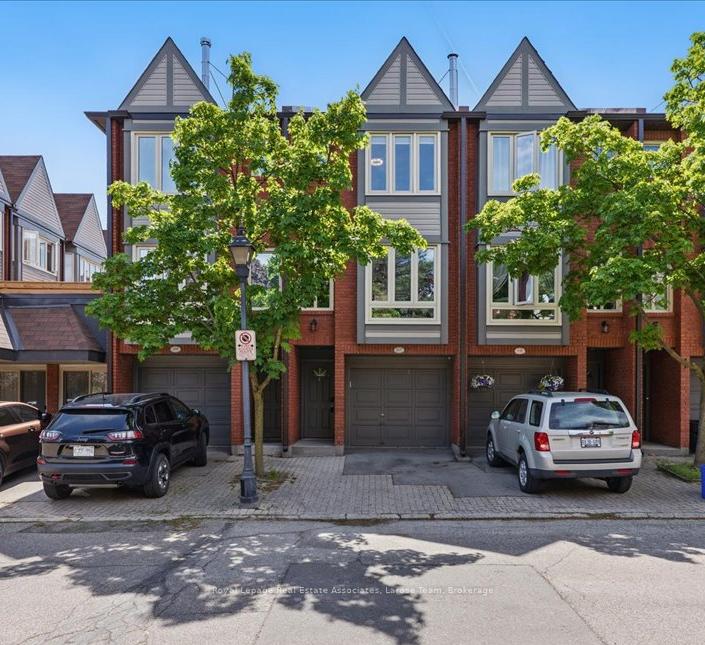 617 - 895 Maple Avenue S, Burlington, ON L7S 2H7