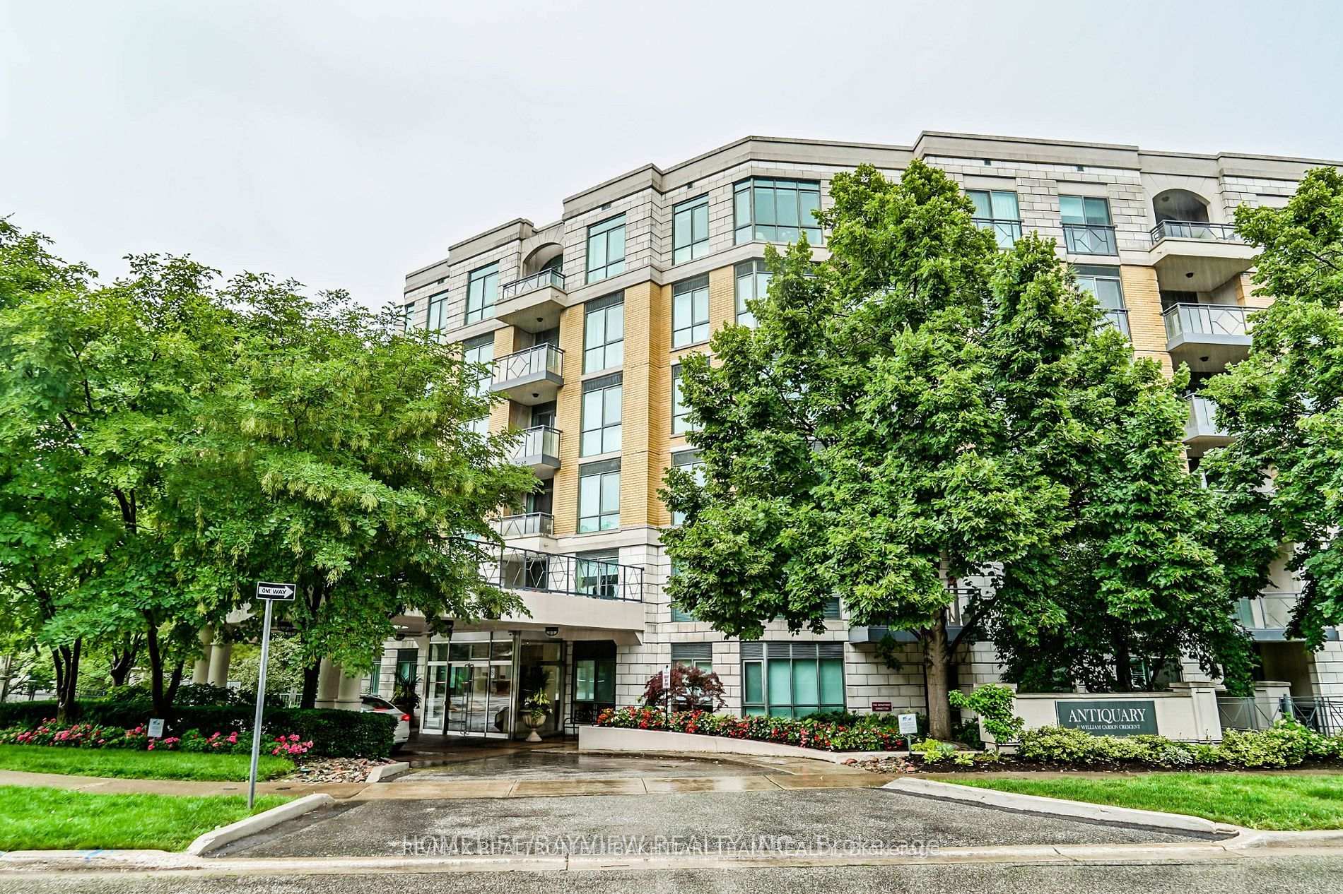 618 - 11 William Carson Crescent, Toronto, ON M2P 2G1