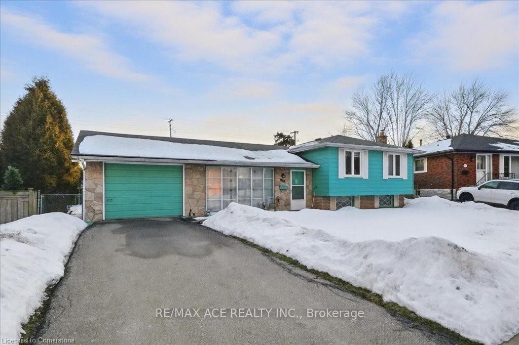 618 Artreva Crescent, Burlington, ON L7L 2B6