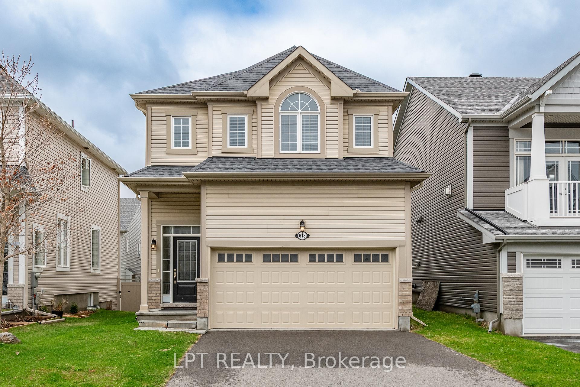 618 Silver Spruce Way, Kanata, ON K2M 2T6