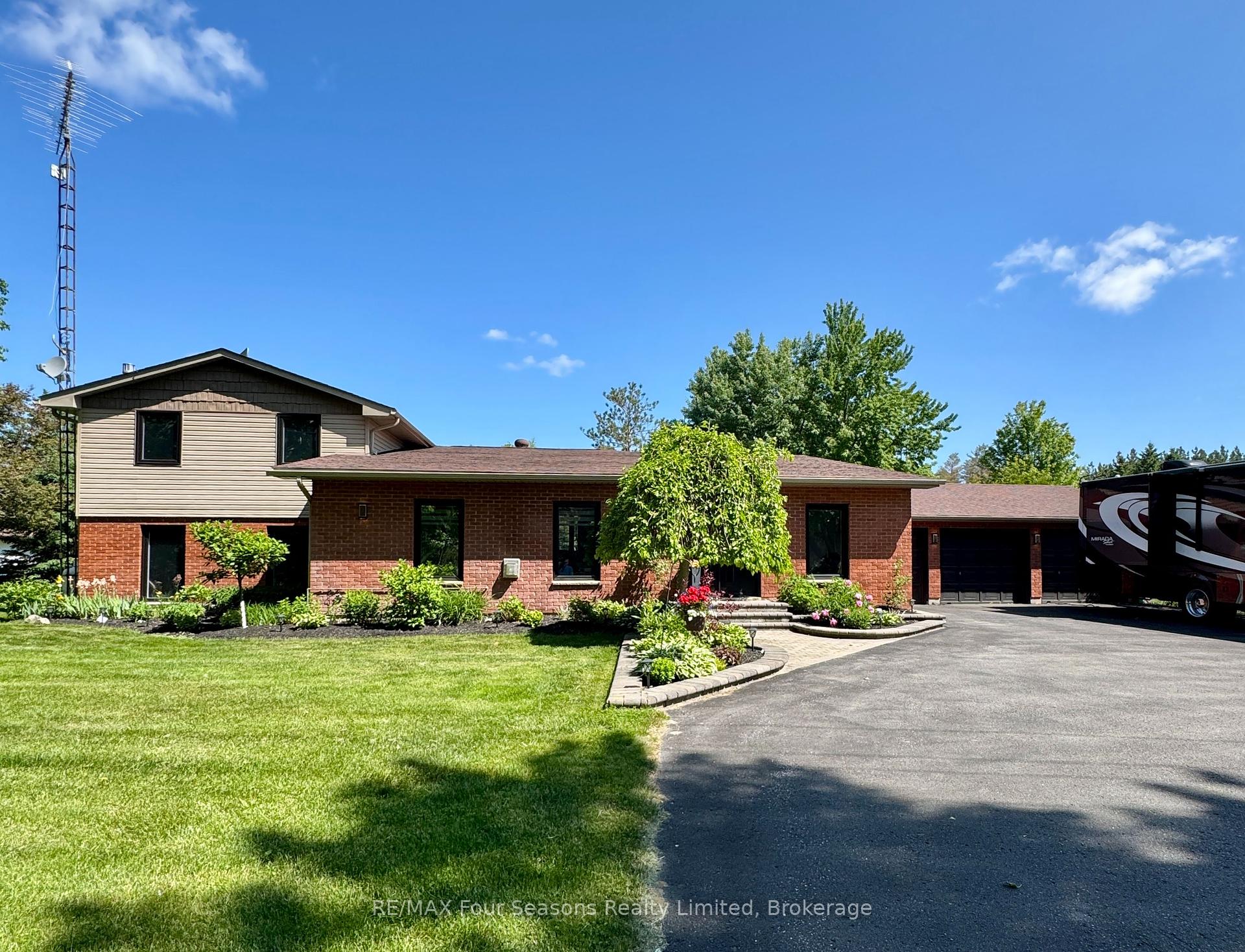 6184 County Road 9, Clearview, ON L0M 1N0