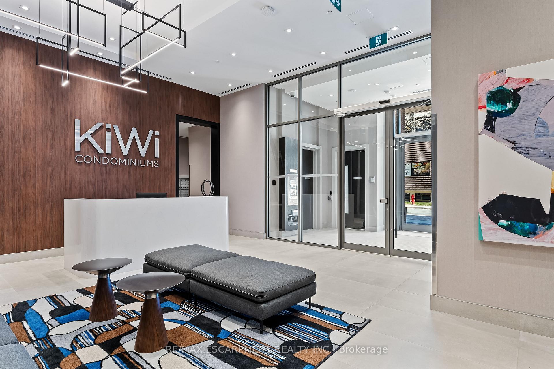 619 - 212 King William Street, Hamilton, ON L8R 0A7