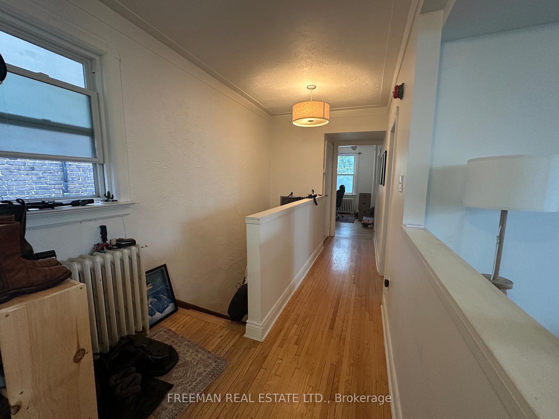 3rd floor - 62 Austin Terrace, Toronto, ON M5R 1Y6