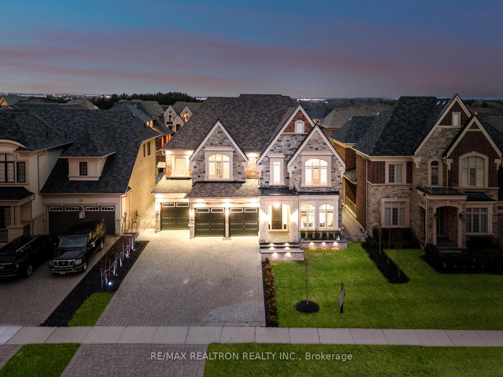 62 Endless Circle, Vaughan, ON L4H 4N6