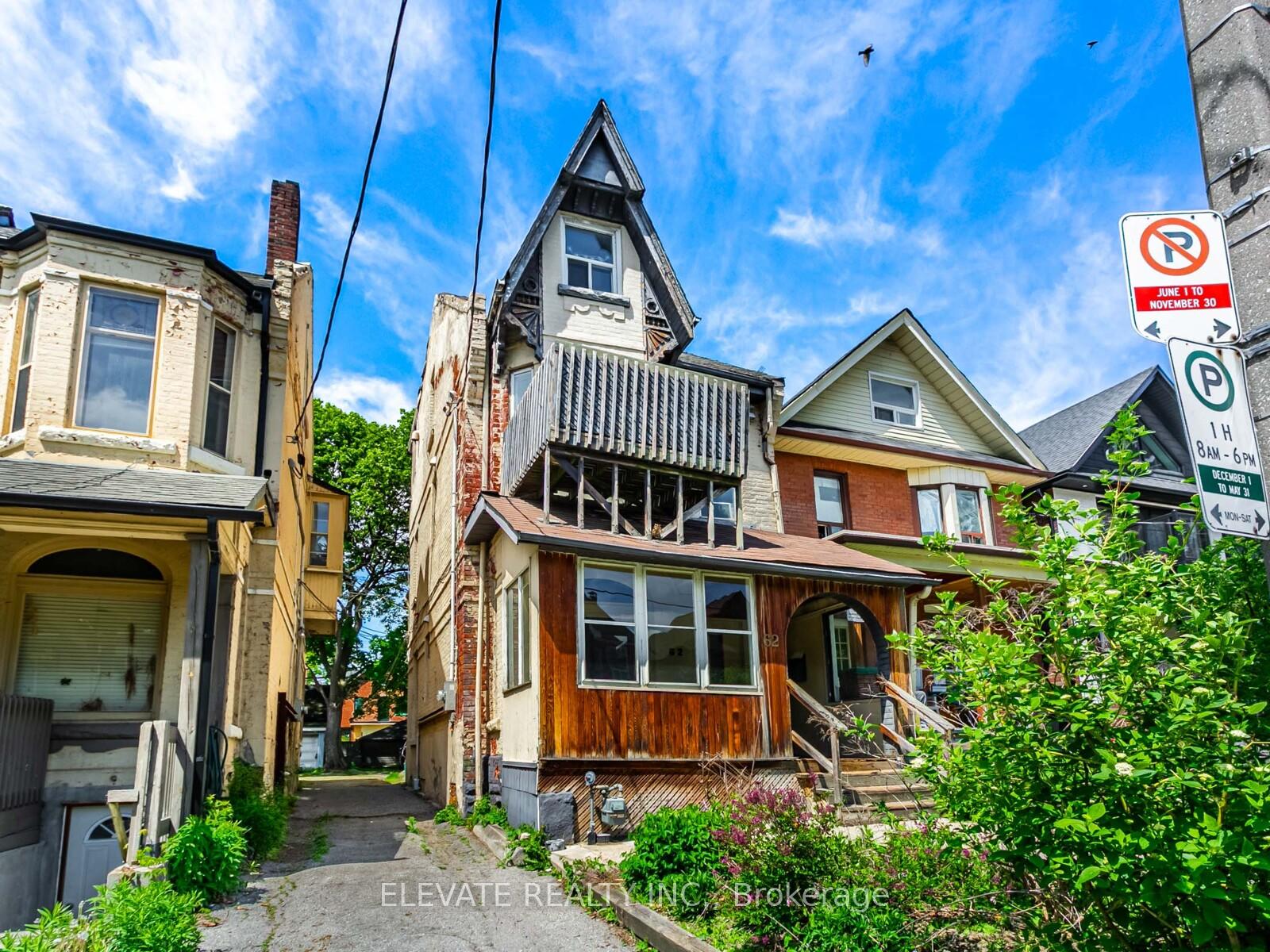 62 Harvard Avenue, Toronto, ON M6R 1C6