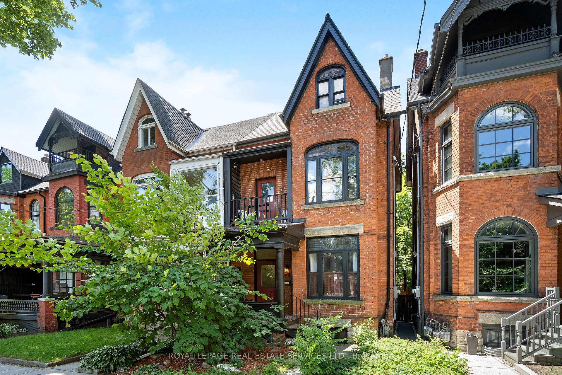 62 Lakeview Avenue, Toronto, ON M6J 3B3