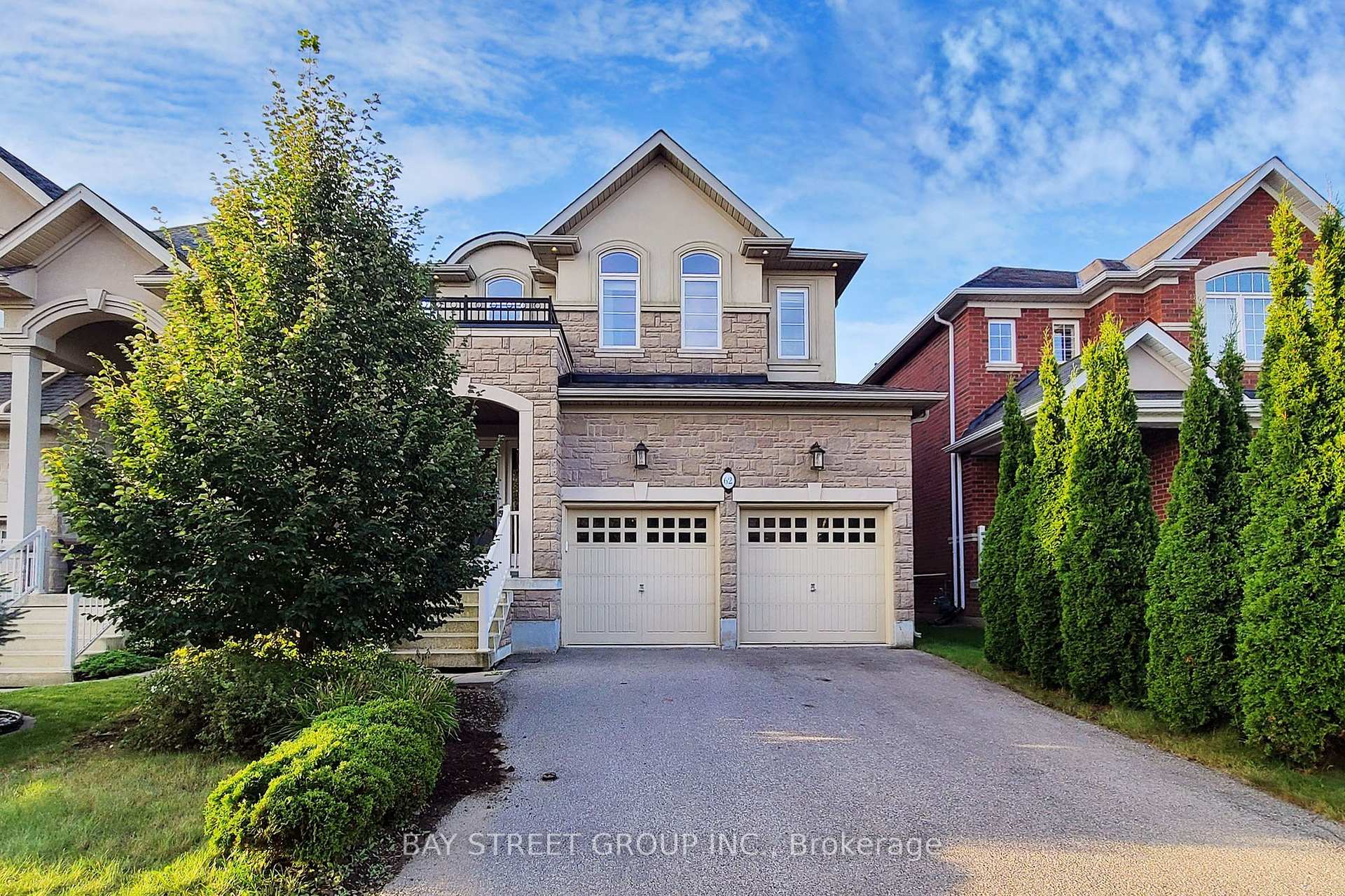 62 Whittington Drive, Hamilton, ON L9K 0G8