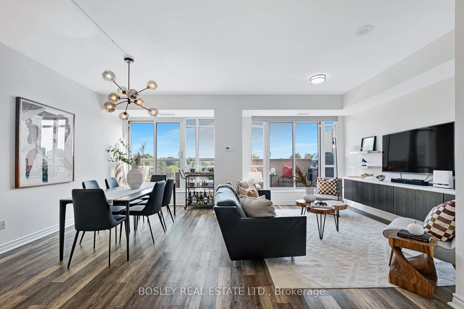 622 - 900 Mount Pleasant Road, Toronto, ON M4P 3J9