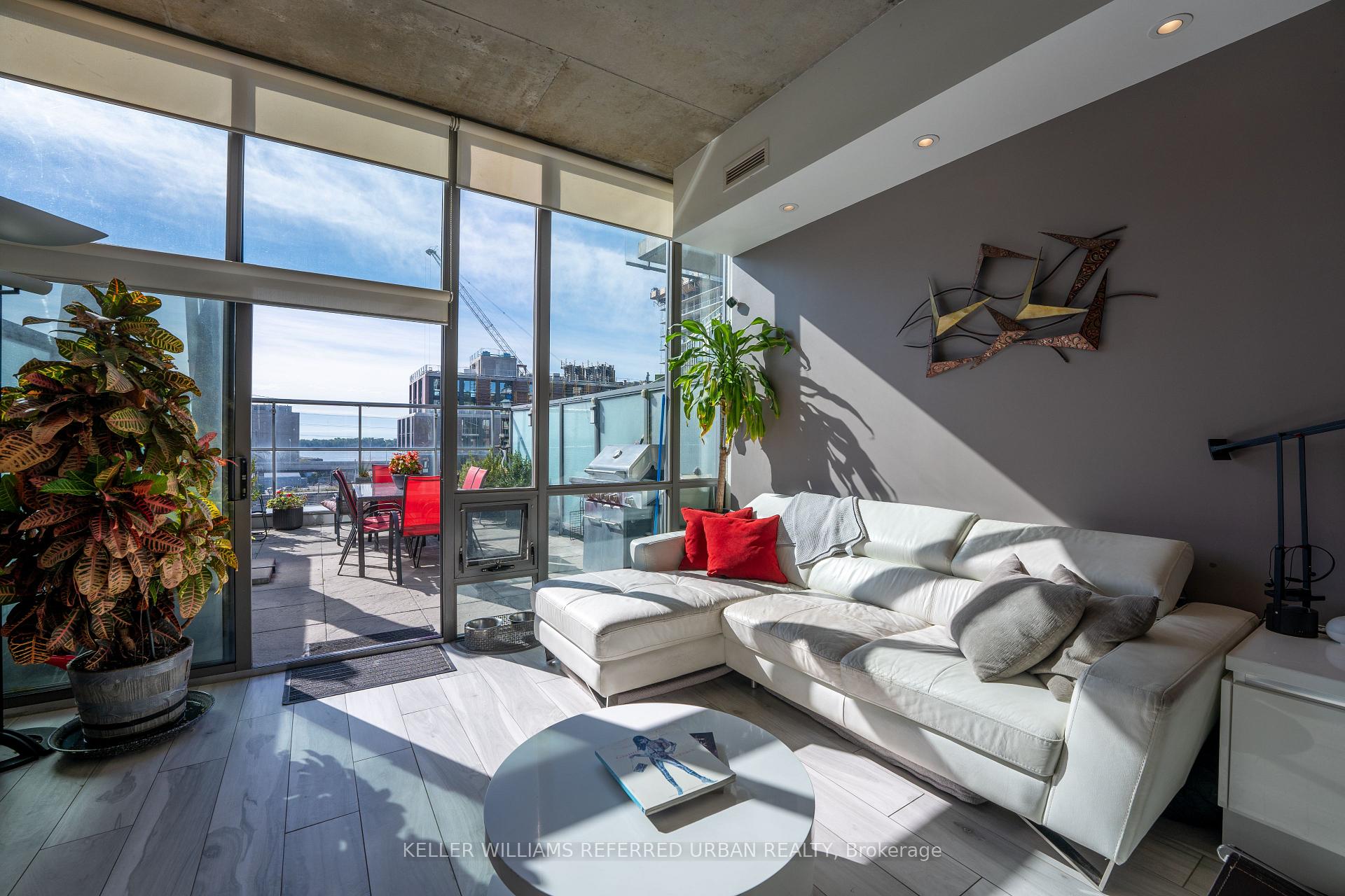 624 - 33 Mill Street, Toronto, ON M5A 3R3