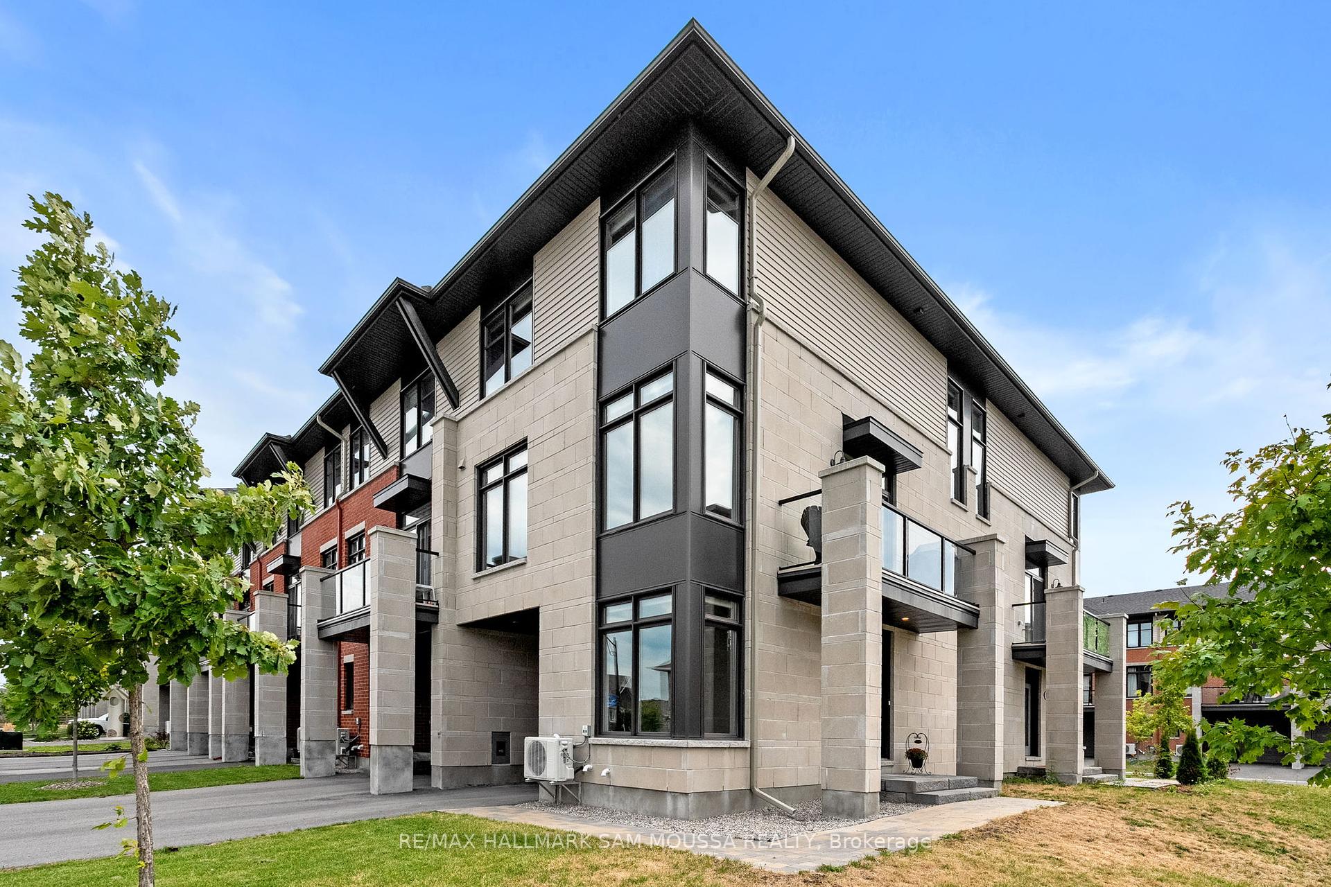 625 Cartographe Street, Orleans - Cumberland and Area, ON K4A 1J7