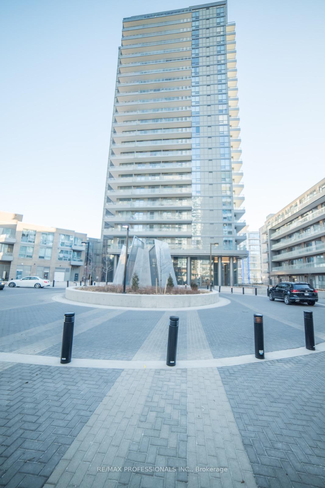 626 - 52 Forest Manor Road, Toronto, ON M2J 0E2