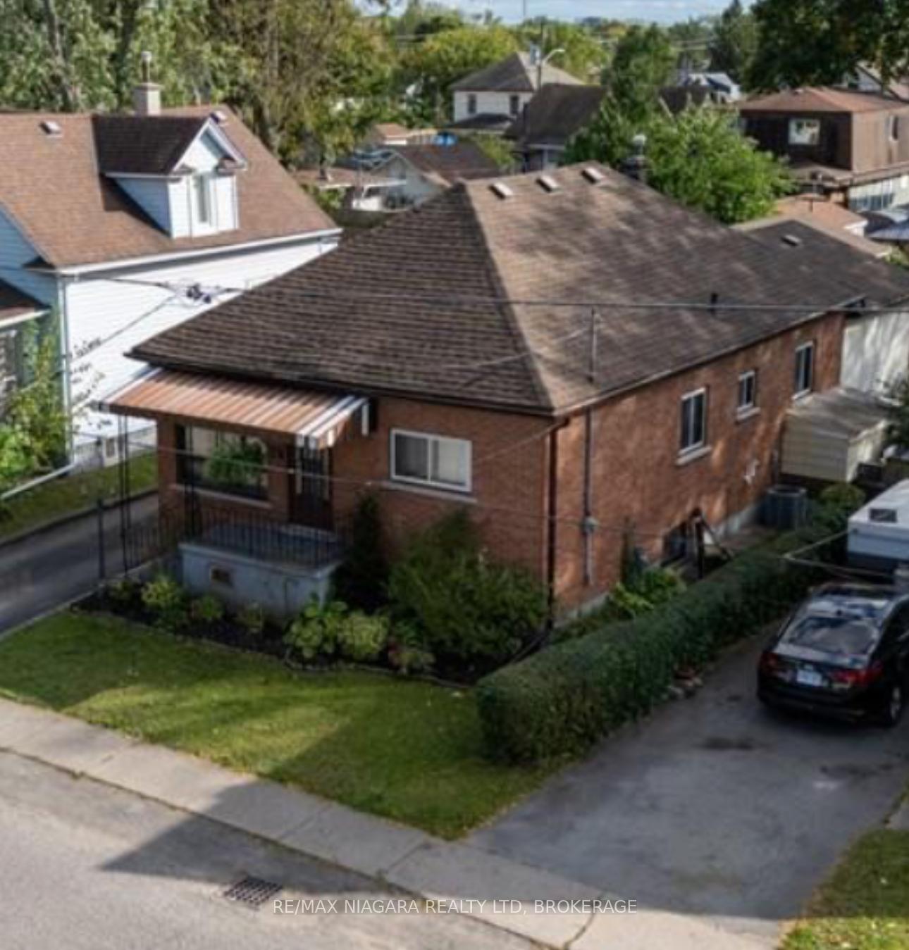 Lower - 6286 Culp Street, Niagara Falls, ON L2G 2C1