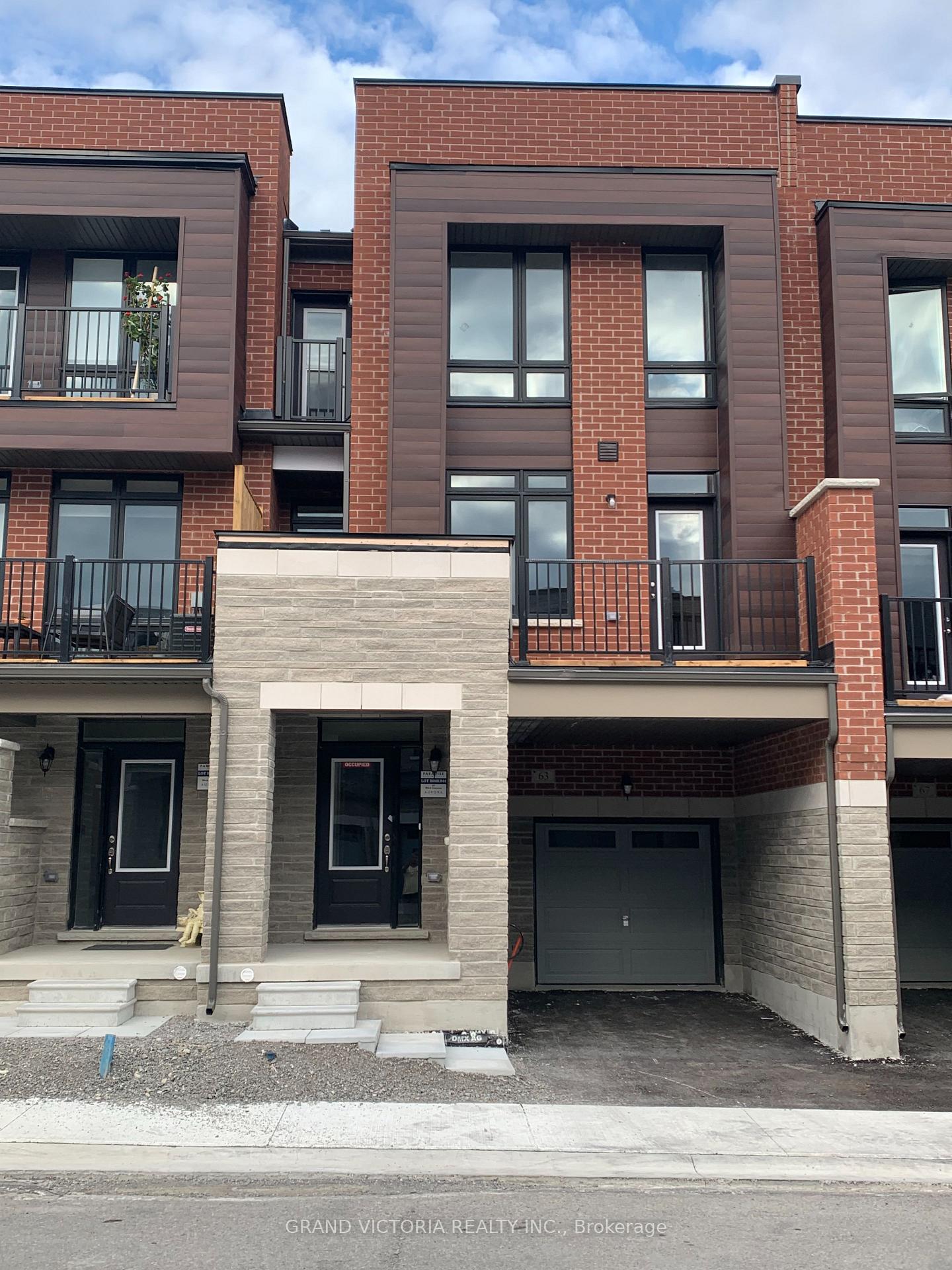 63 Blick Crescent, Aurora, ON L4G 7B6