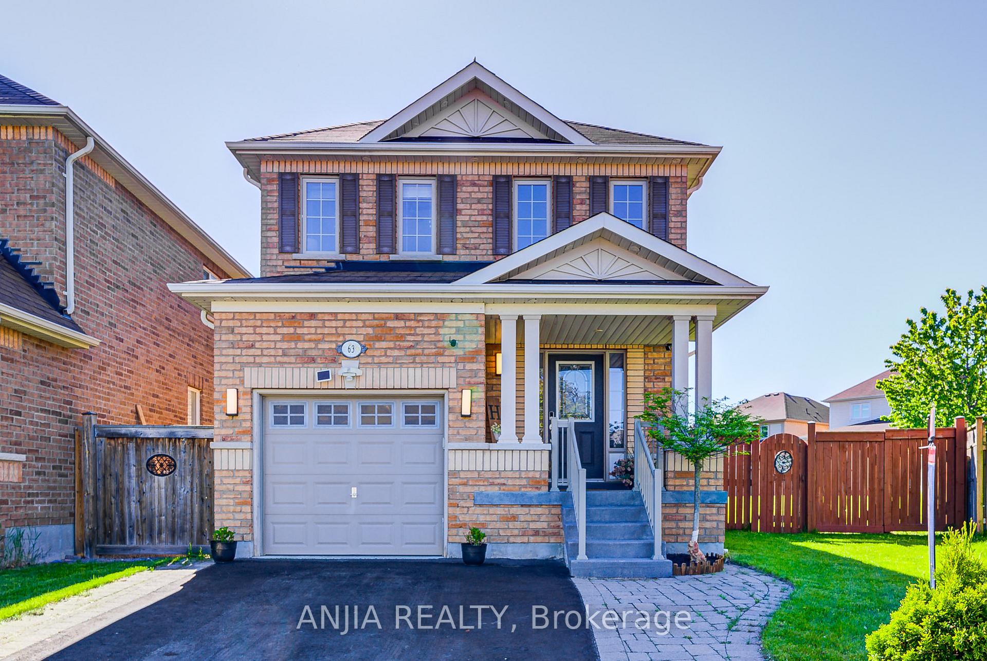63 Brownridge Place, Whitby, ON L1P 1W2