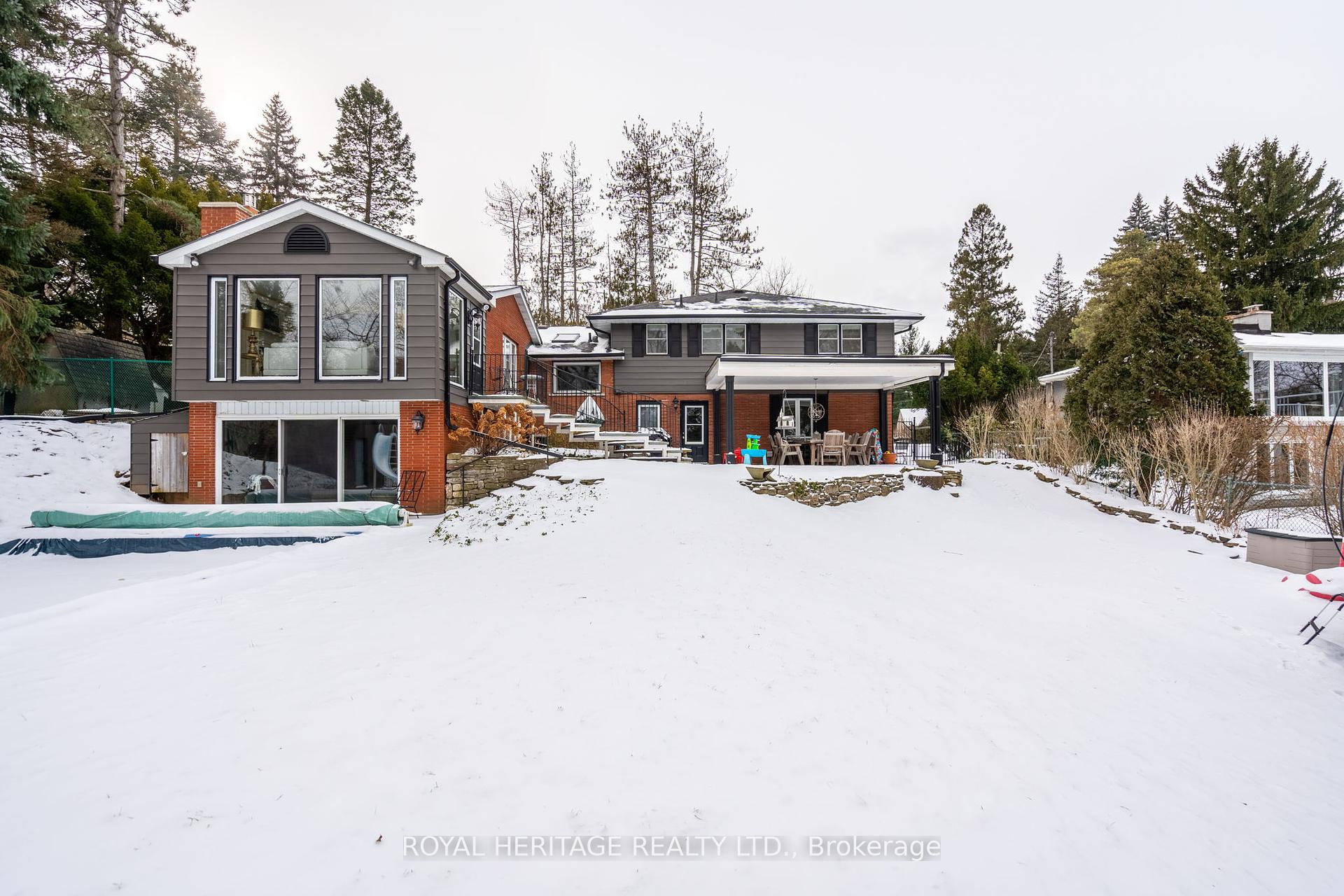 63 Cait Court, Hamilton, ON L5G 1M3