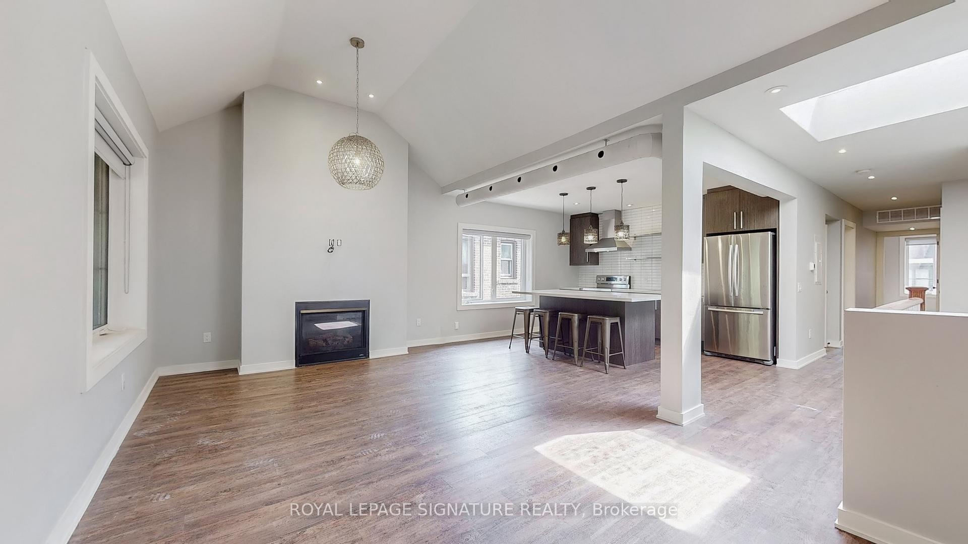 63 Fulton Avenue, Toronto, ON M4K 1X7