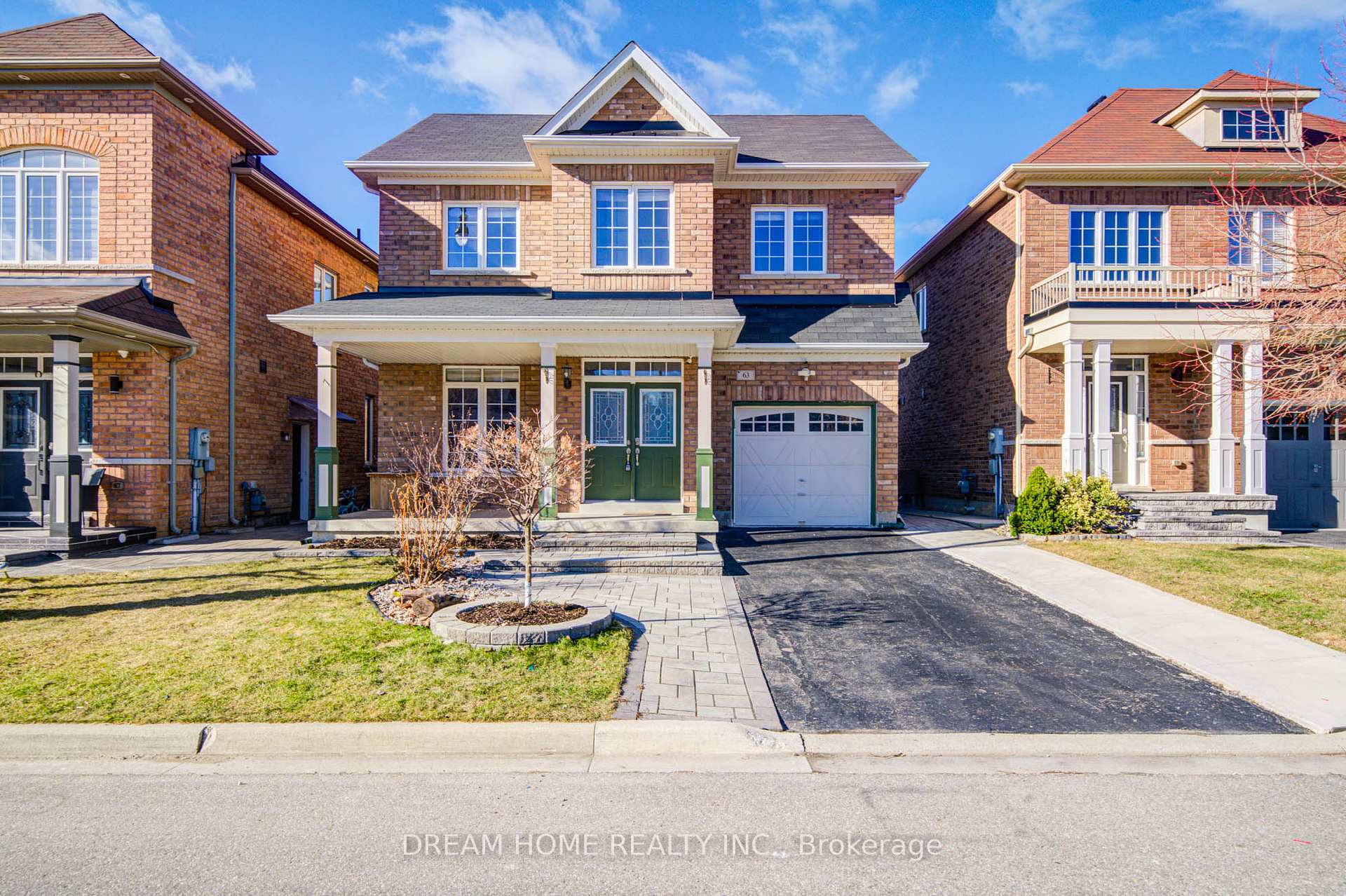 63 George Robinson Drive, Brampton, ON L6Y 1P2