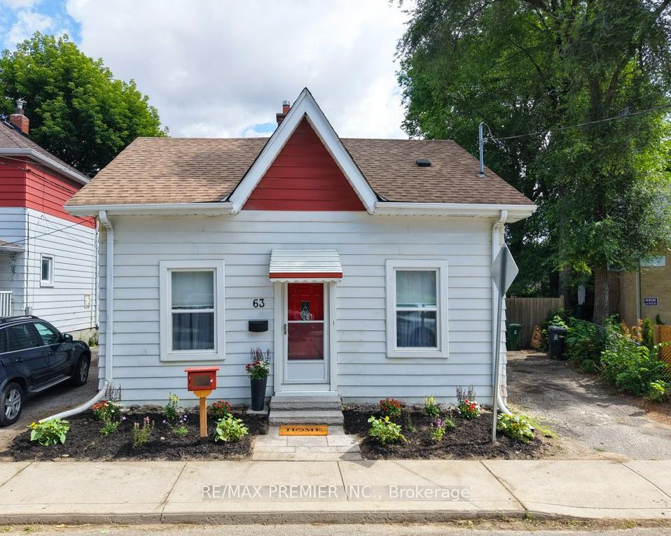 63 George Street, Toronto, ON M9N 2B6