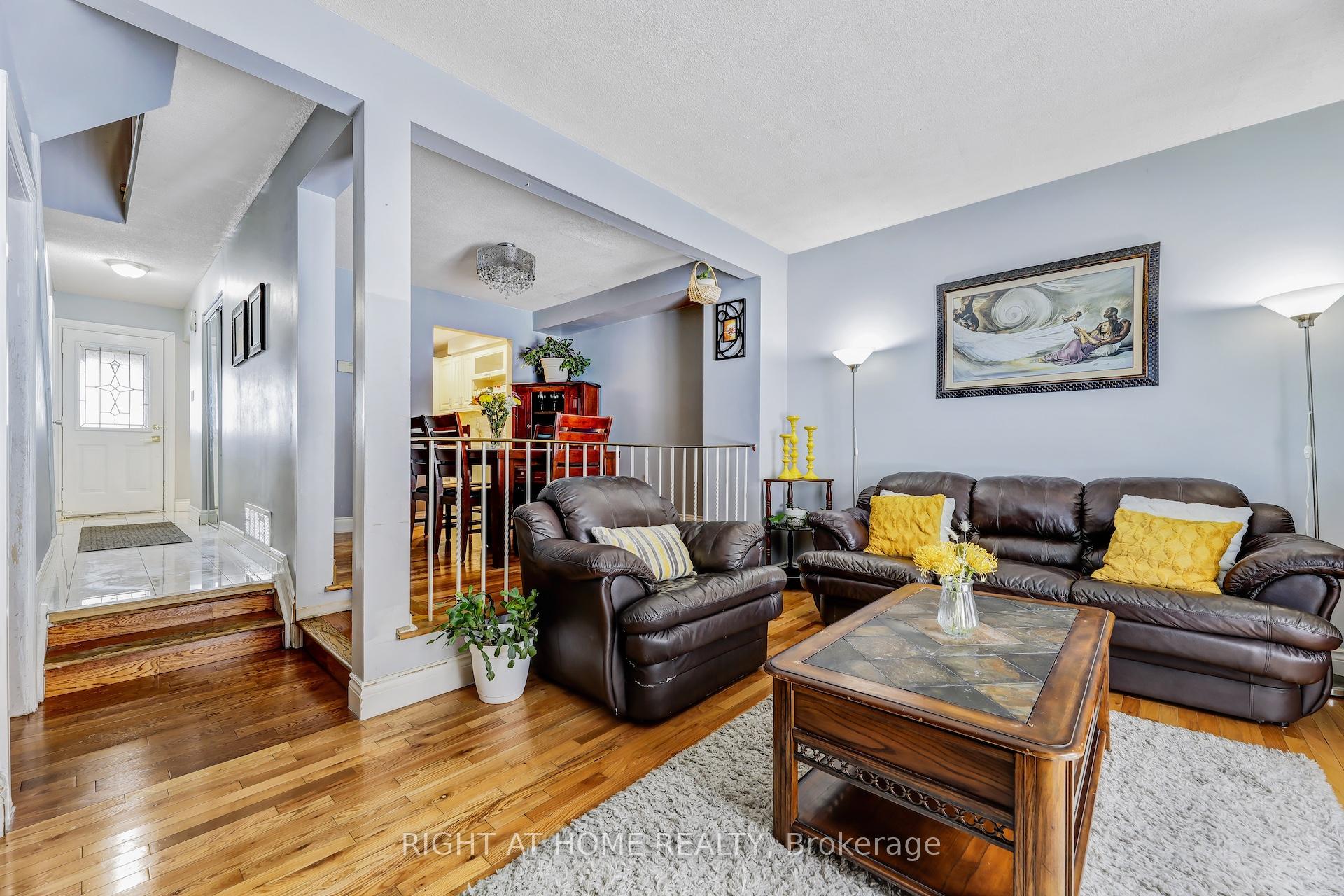 63 Mcknight Drive, Toronto, ON M1B 2Z4
